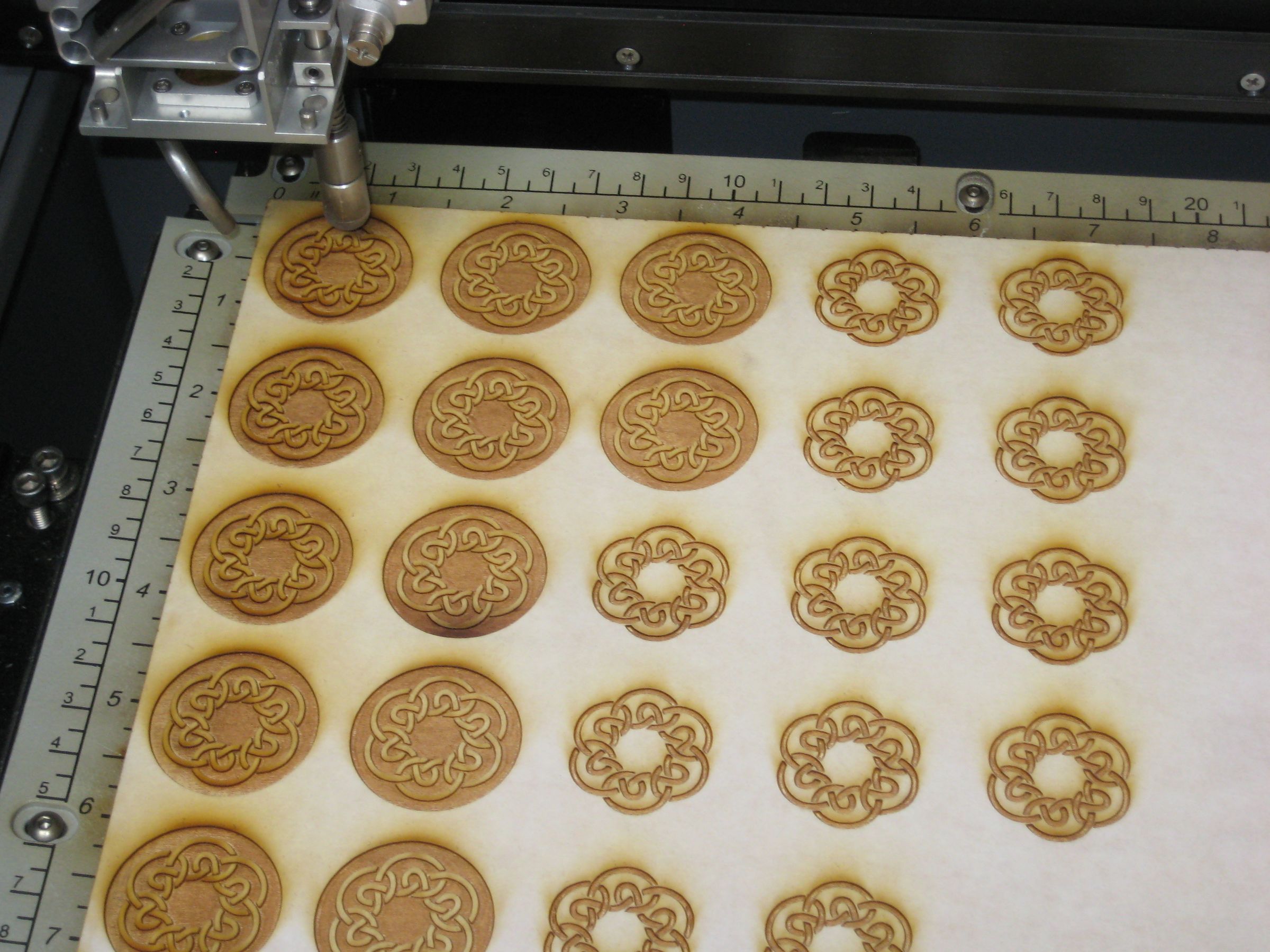 Laser Cut Two-Sided Checkers : 4 Steps (with Pictures) - Instructables