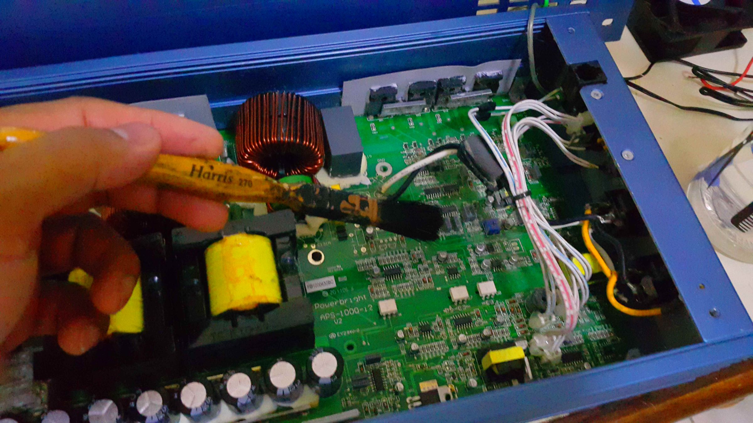 Cleaning an Inverter. : 4 Steps - Instructables