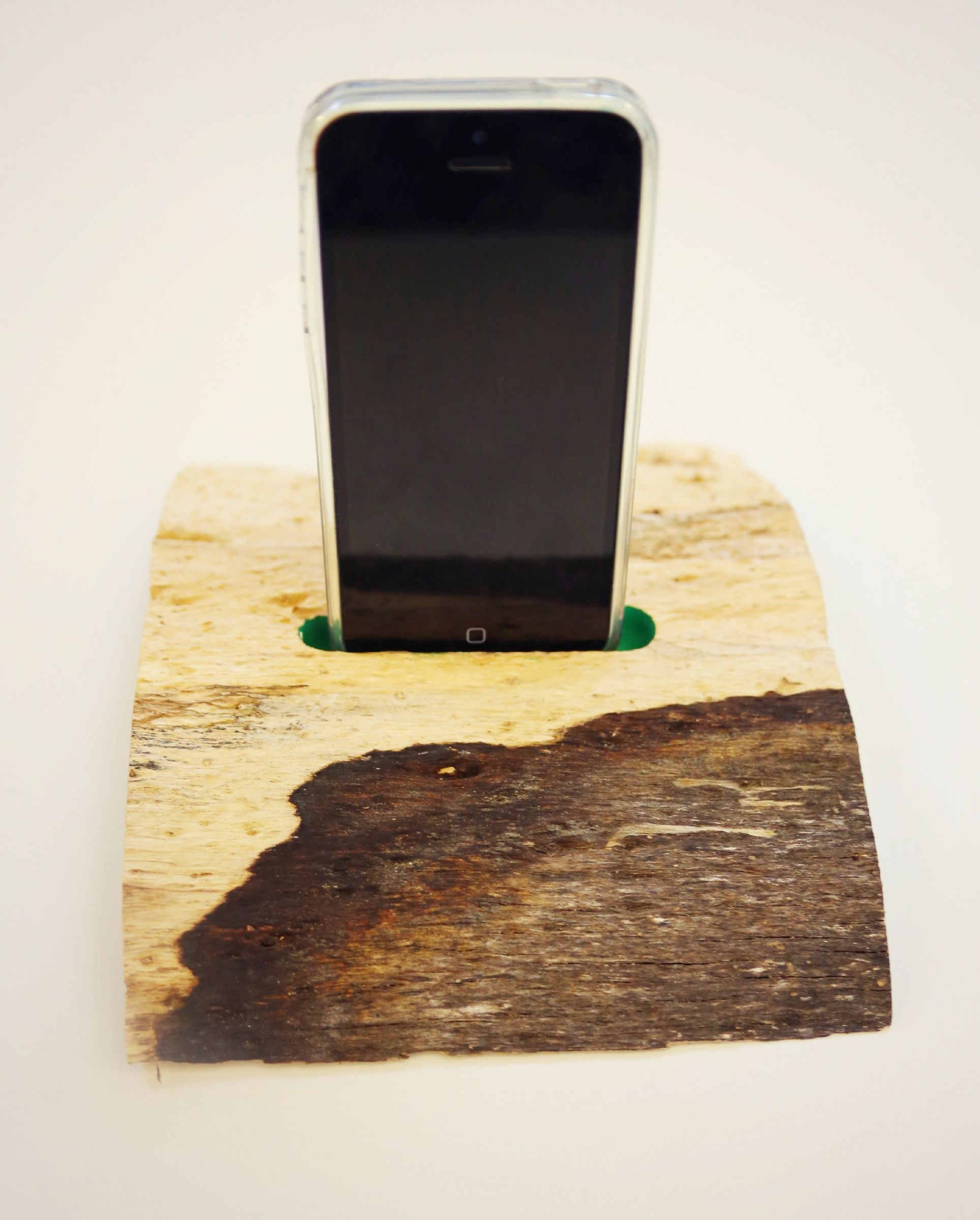 Phone Dock : 6 Steps (with Pictures) - Instructables