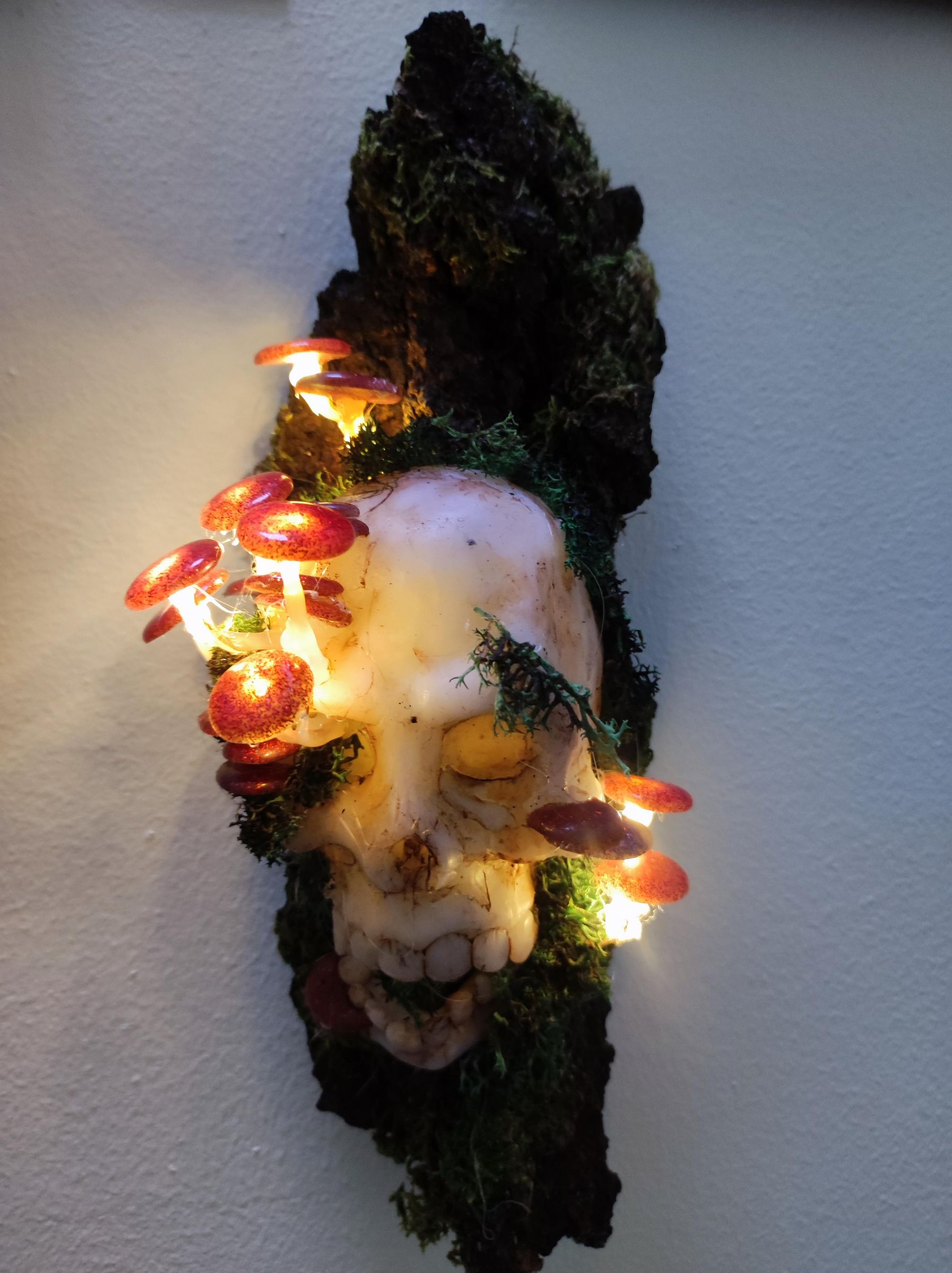 Hot Glue Mushroom Lights : 8 Steps (with Pictures) - Instructables
