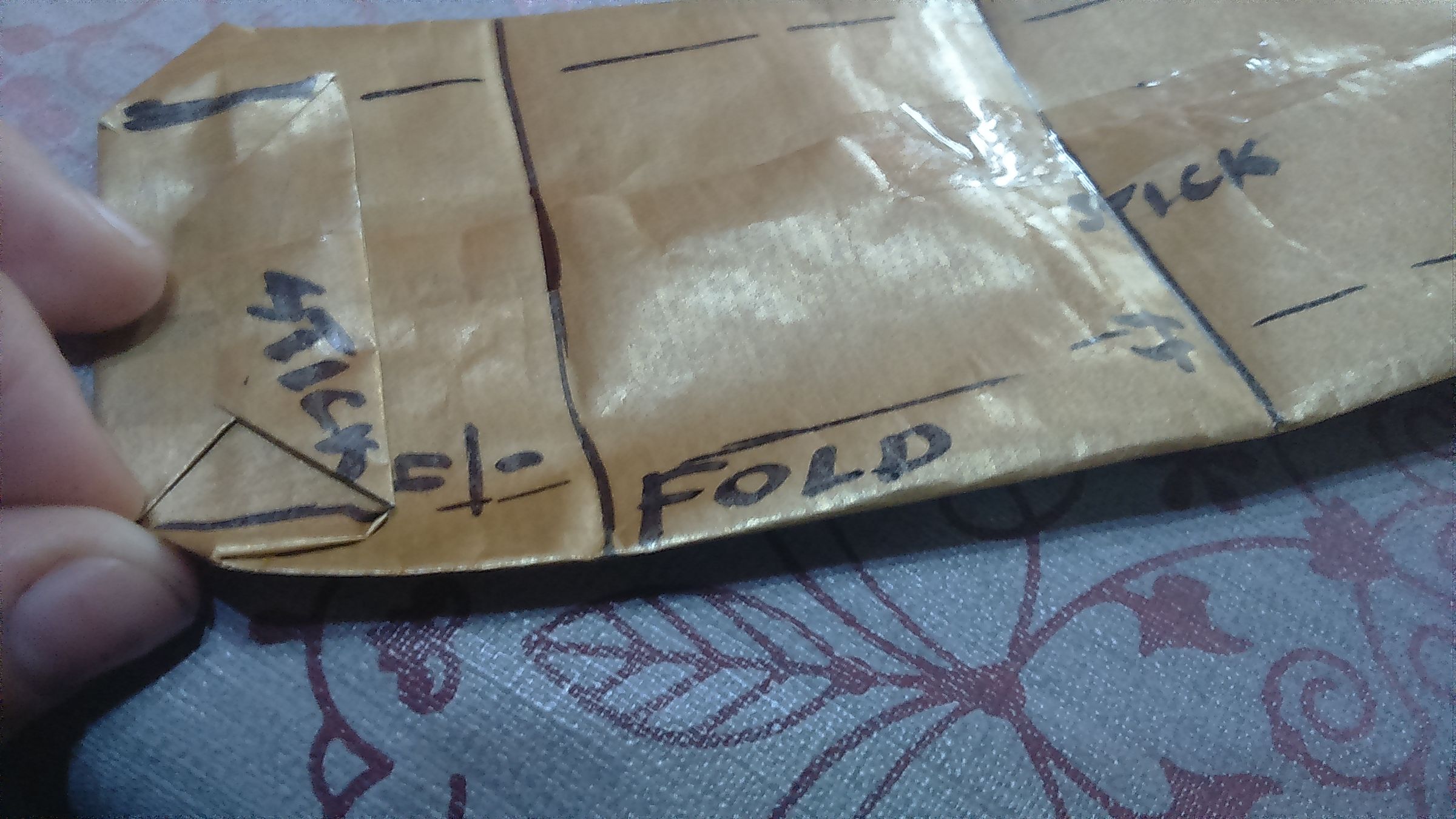 How to Easily Wrap Your Gift : 9 Steps - Instructables