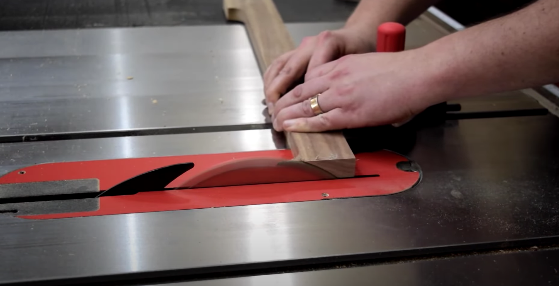 Modern C-Table : 8 Steps (with Pictures) - Instructables