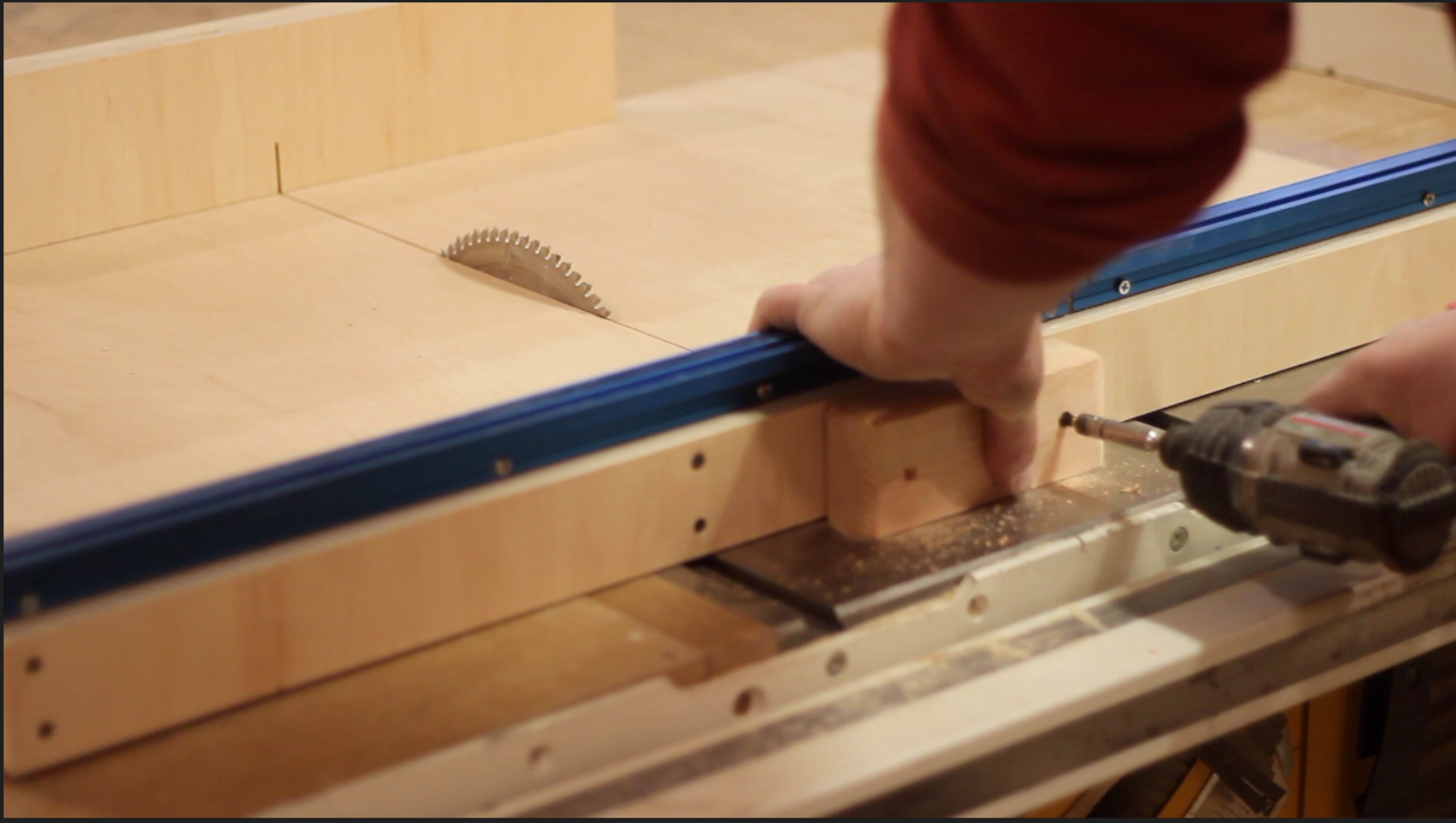 Simple Crosscut Sled : 12 Steps (with Pictures) - Instructables