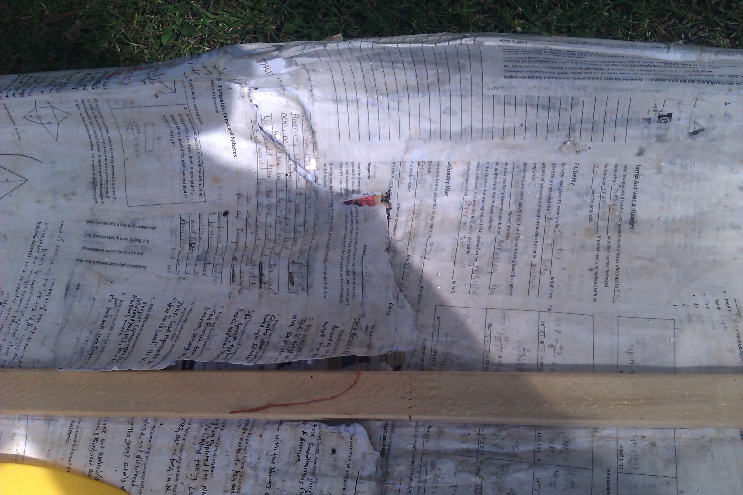 The Incredible Paper Canoe : 7 Steps (with Pictures) - Instructables