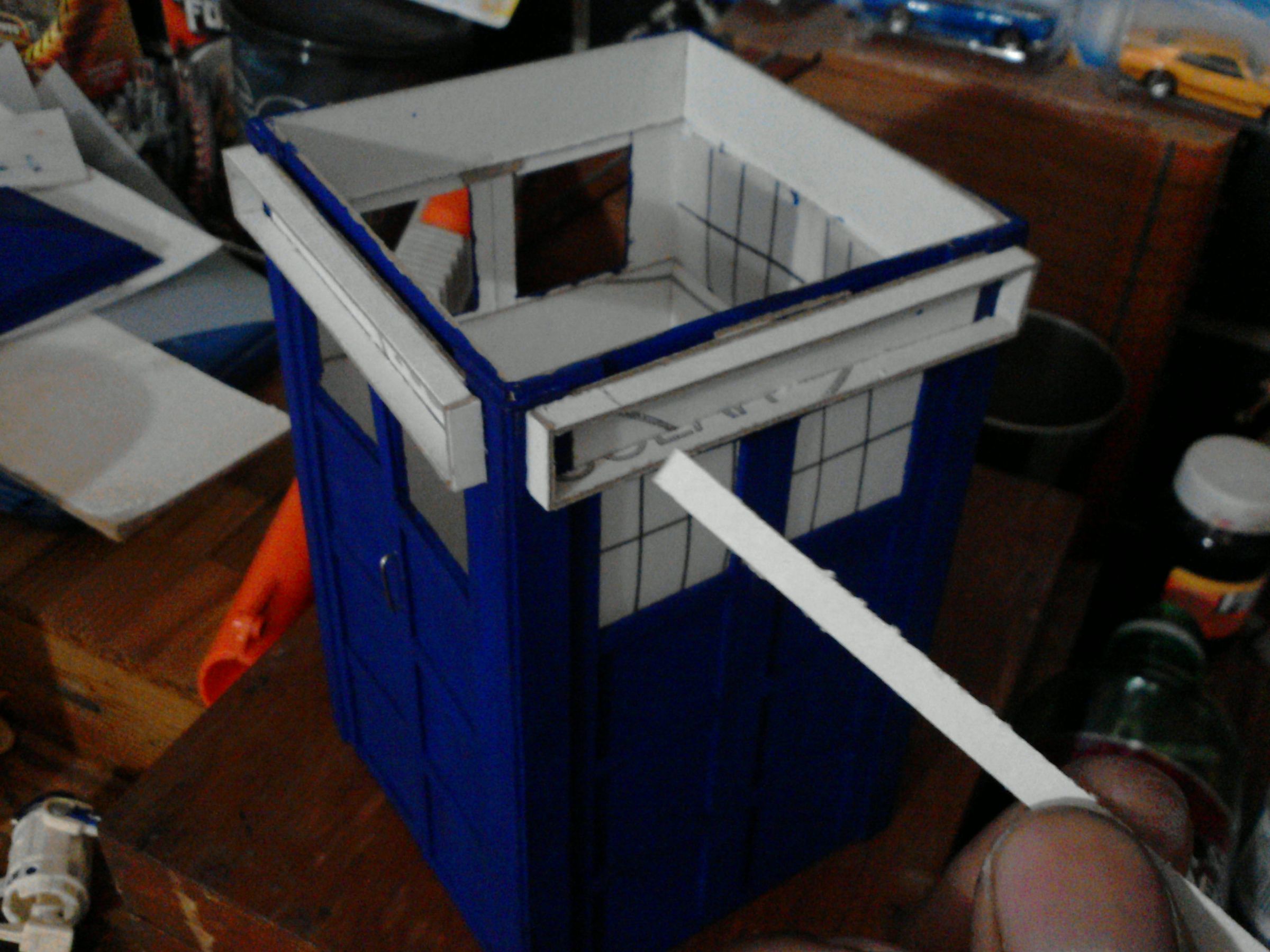 DOCTOR WHO TARDIS MODEL : 16 Steps (with Pictures) - Instructables