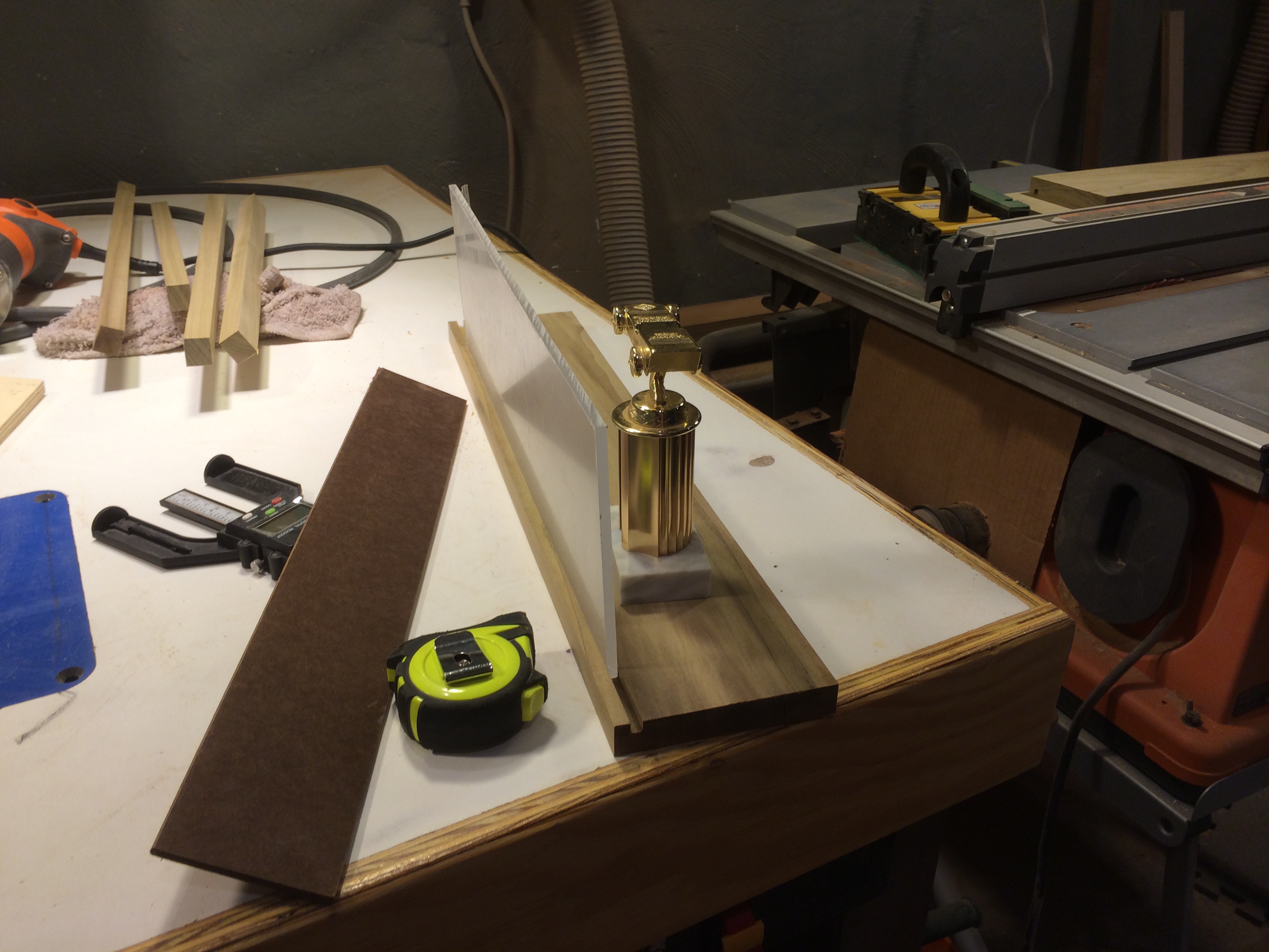 Shadow Box : 6 Steps - Instructables