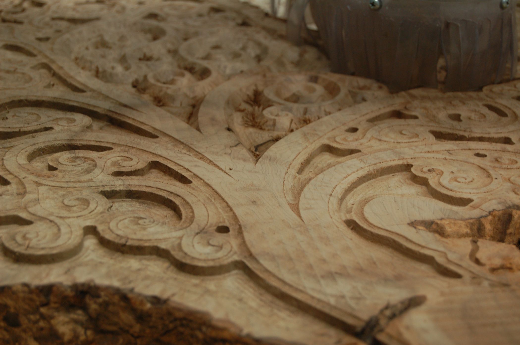 Carving Custom Designs Into Irregular Shaped Wood : 7 Steps (with ...
