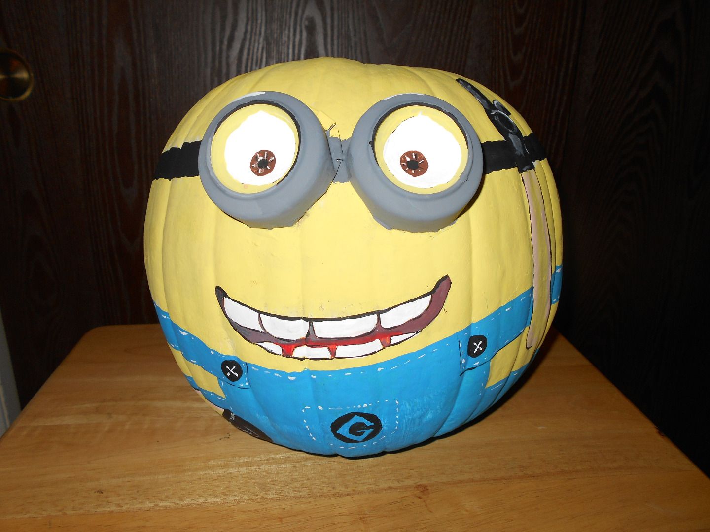 Pumpkin Painted Minion - Instructables