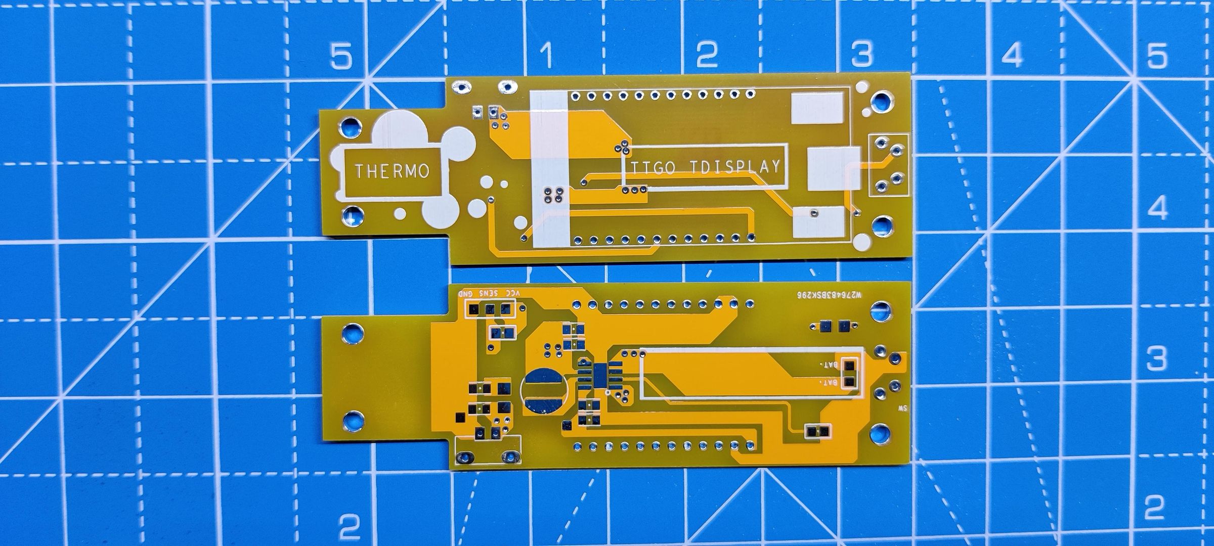 DIY Thermometer With TTGO T Display and DS18B20 V2 : 9 Steps - Instructables