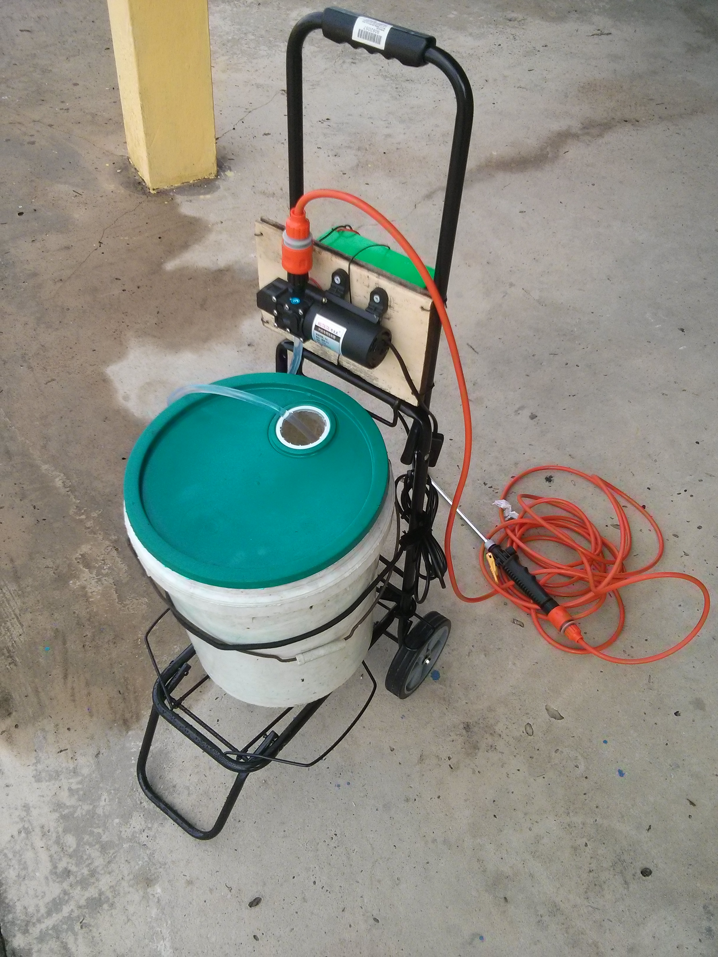 DIY Electric Sprayer Tank : 3 Steps - Instructables