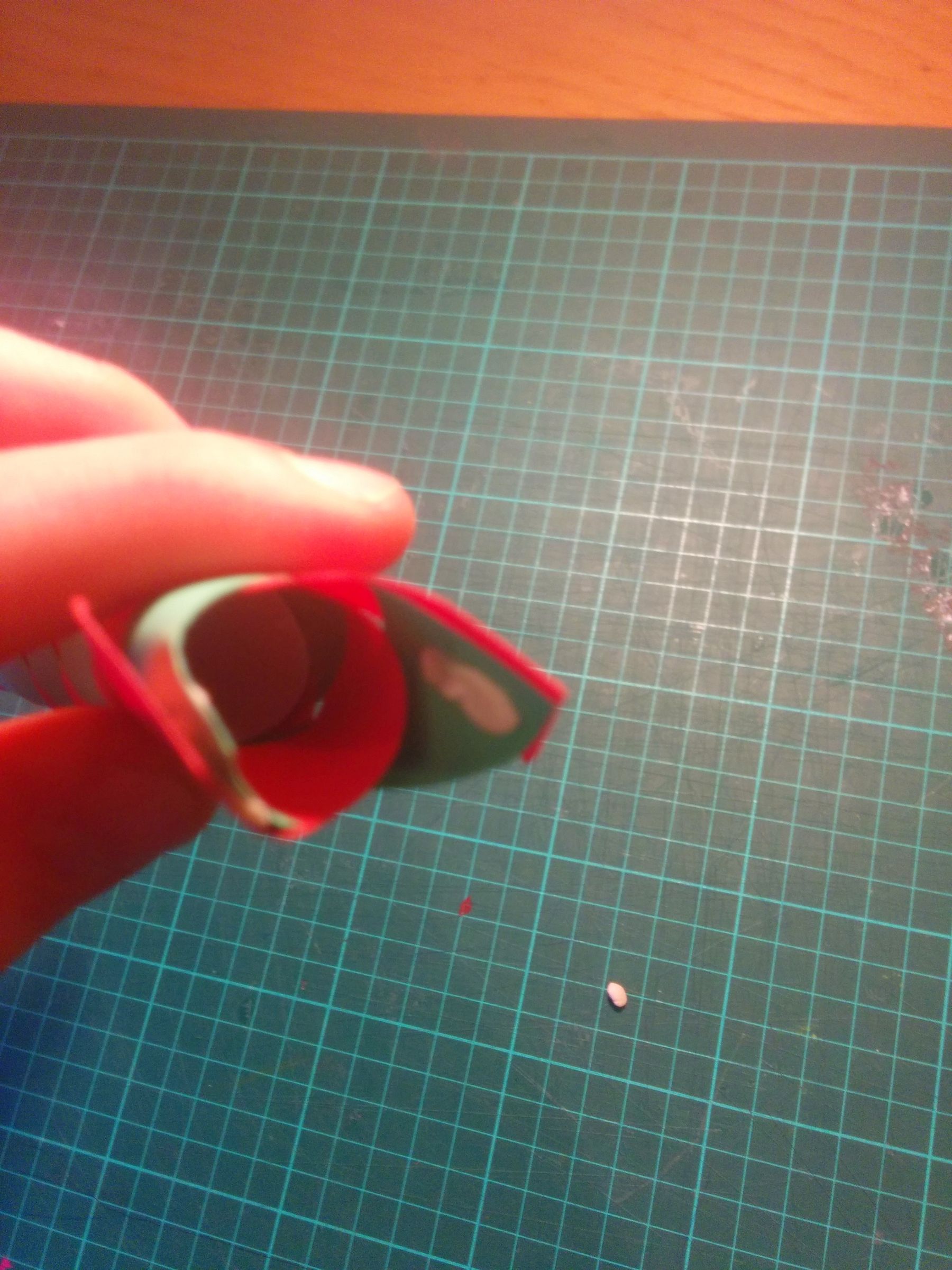 Paper Chinese Finger Trap : 9 Steps (with Pictures) - Instructables