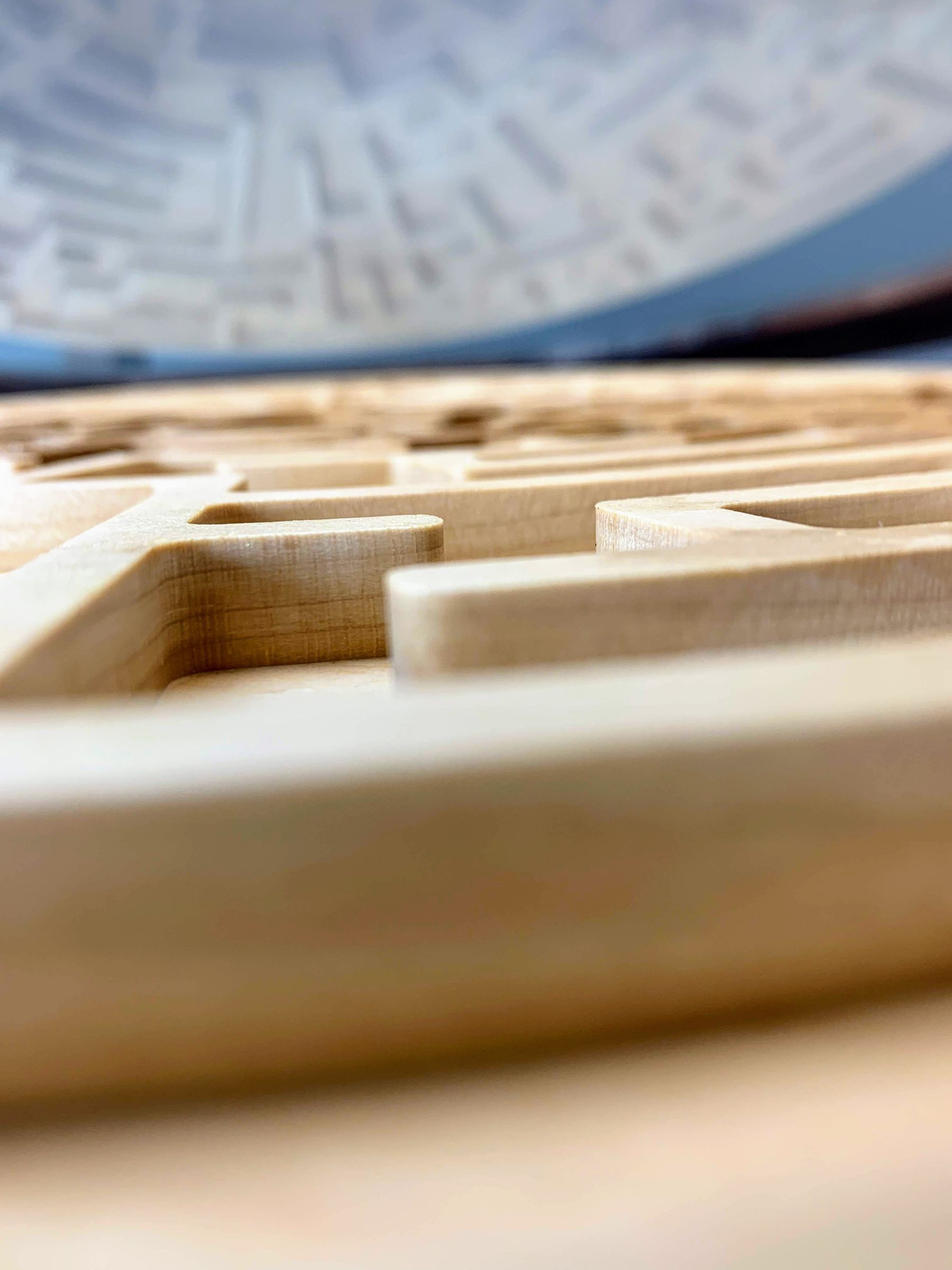 Maze Table That MOVES! : 7 Steps - Instructables