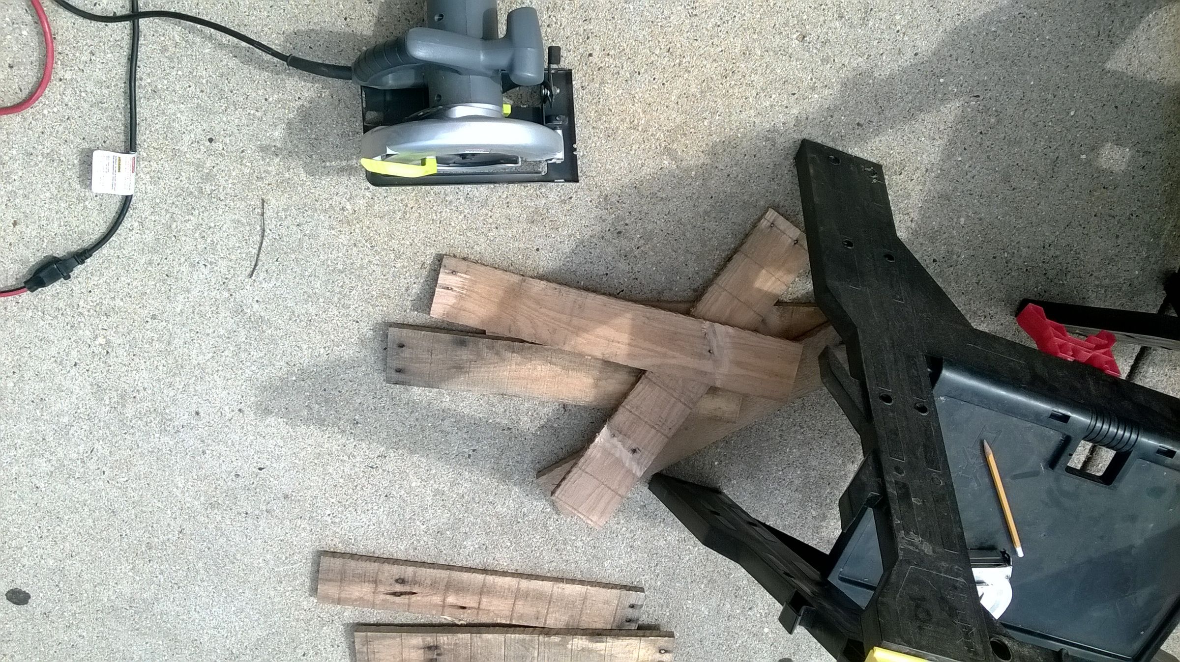 False Bottom Trunk From Reclaimed Wood (Pallets) : 7 Steps (with ...