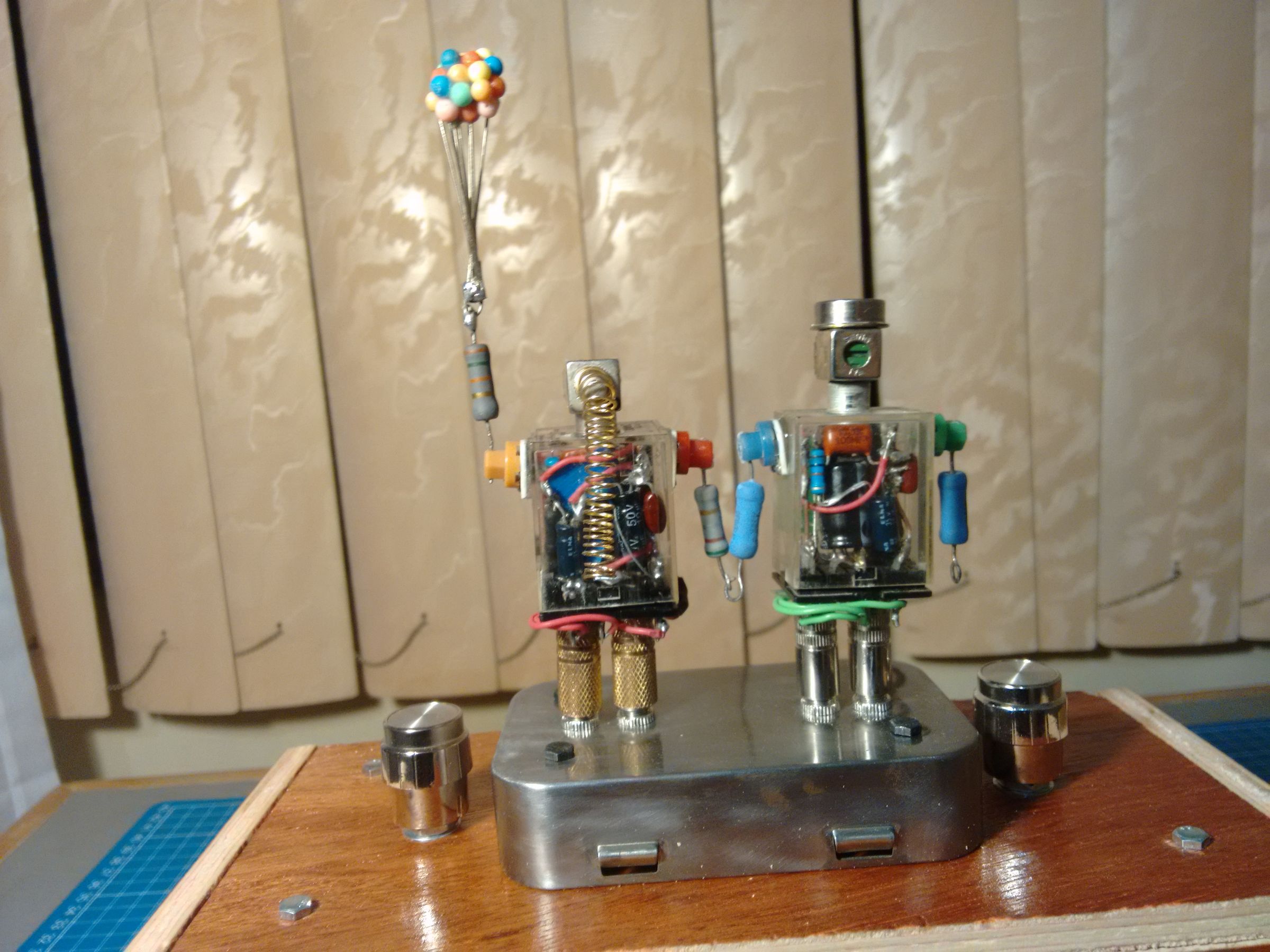 The Junkbots' Sound System : 22 Steps (with Pictures) - Instructables