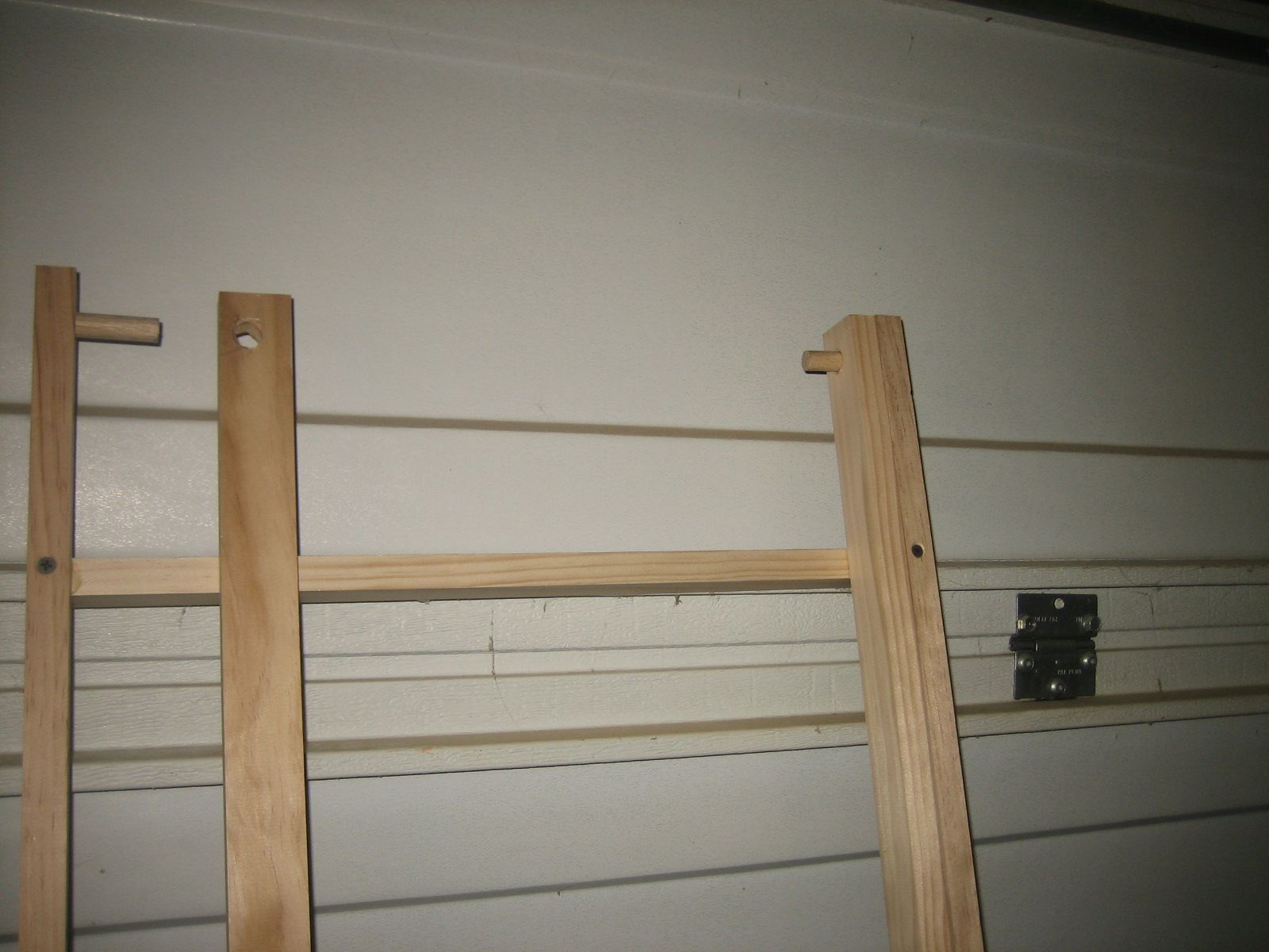 HOW I BUILT a SIMPLE DISPLAY EASEL : 7 Steps - Instructables