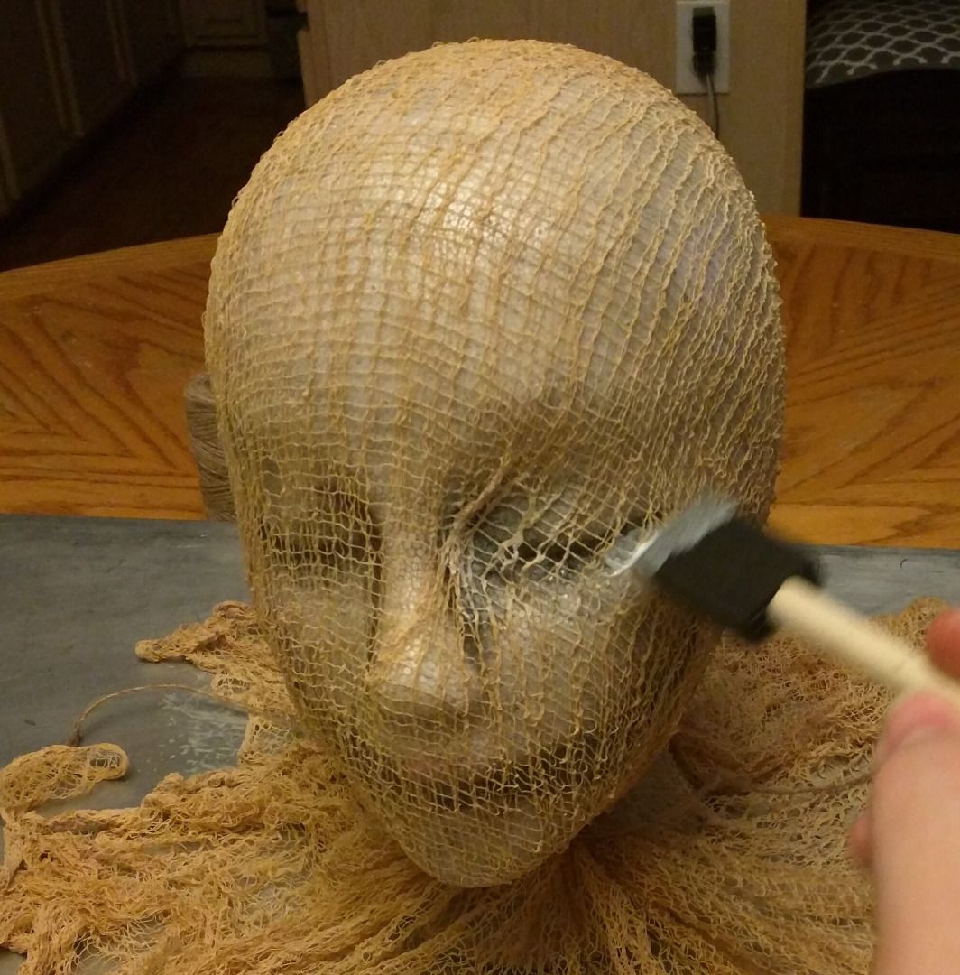 Quick and Easy Severed Head. : 6 Steps (with Pictures) - Instructables