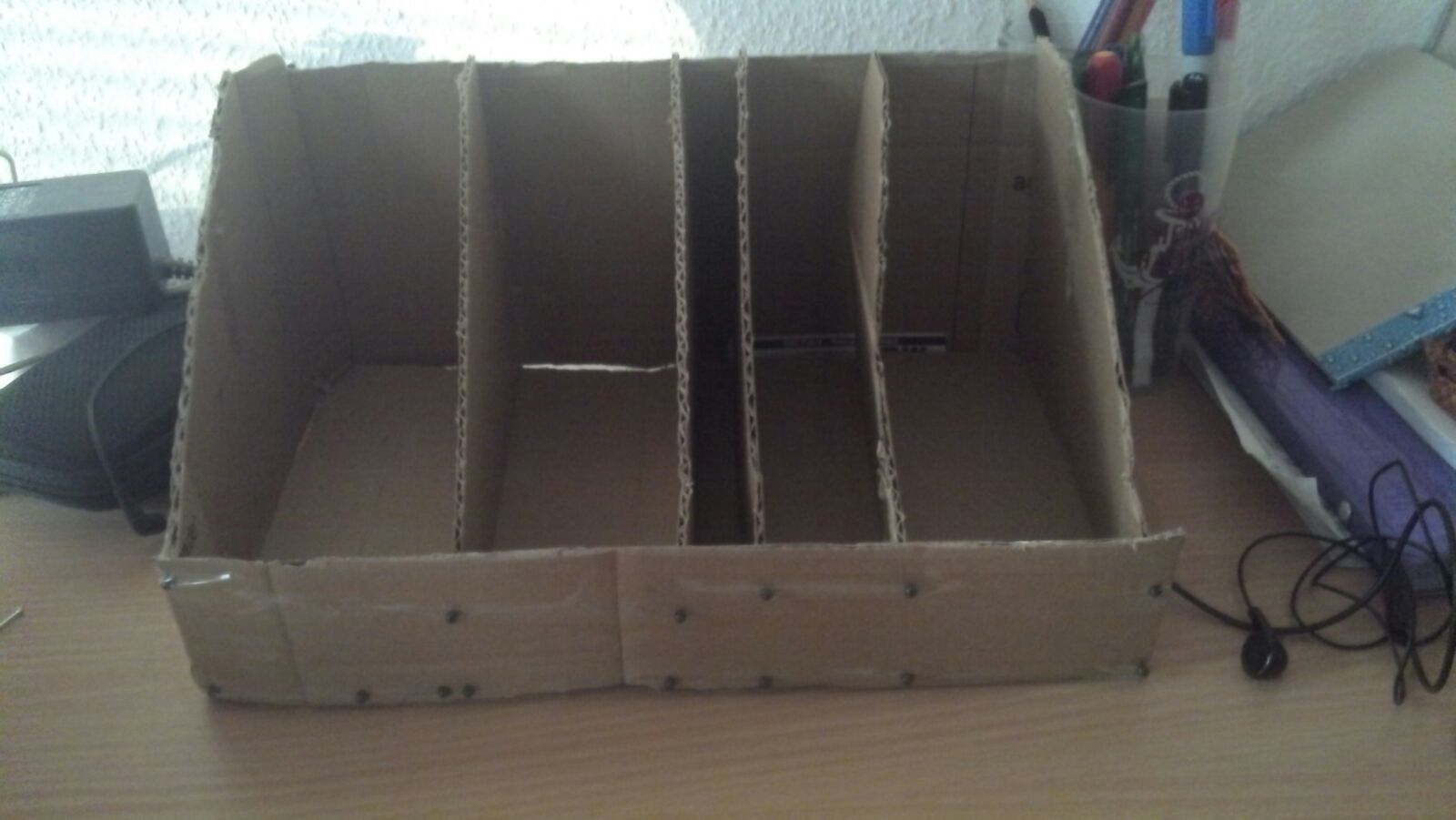 How to Make a Cardboard Laptop Stand : 5 Steps (with Pictures ...