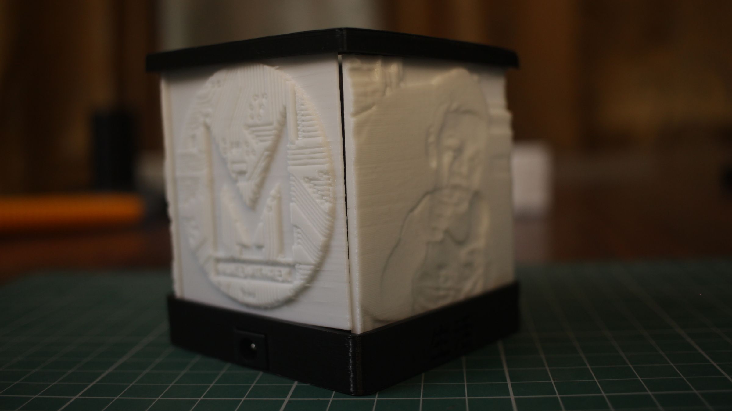 Lithophane Lamp : 3D PRINTING YOUR PHOTOS! : 7 Steps (with Pictures ...