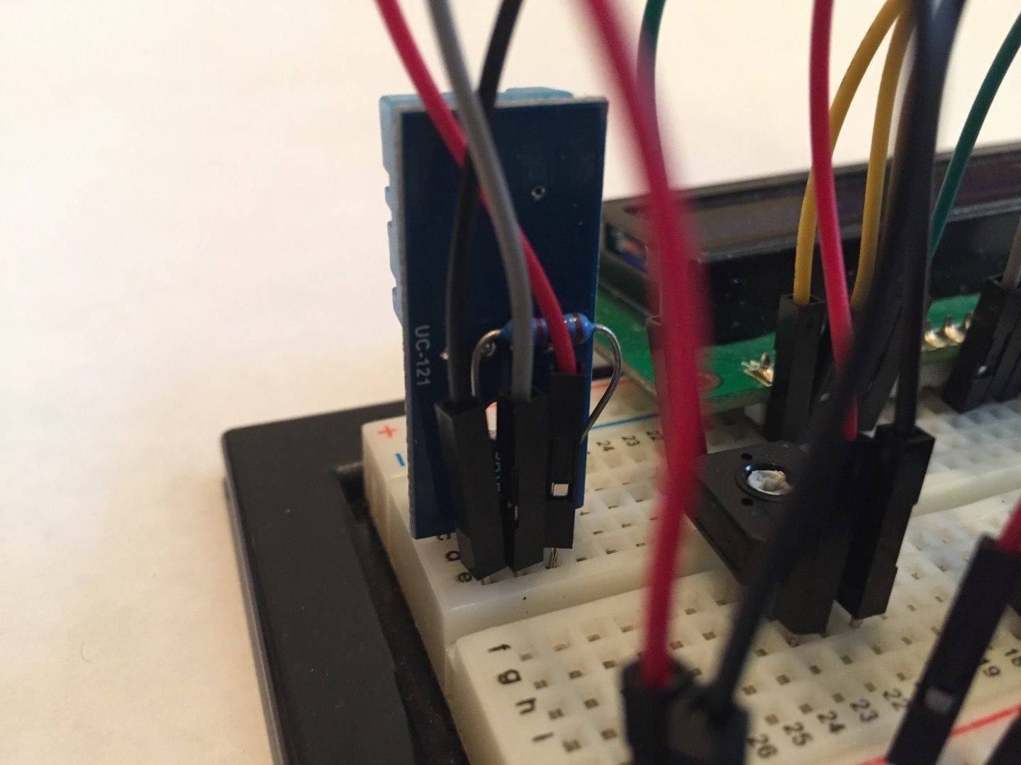 Portable Arduino Uno Temperature and Humidity Sensor With LCD Screen ...