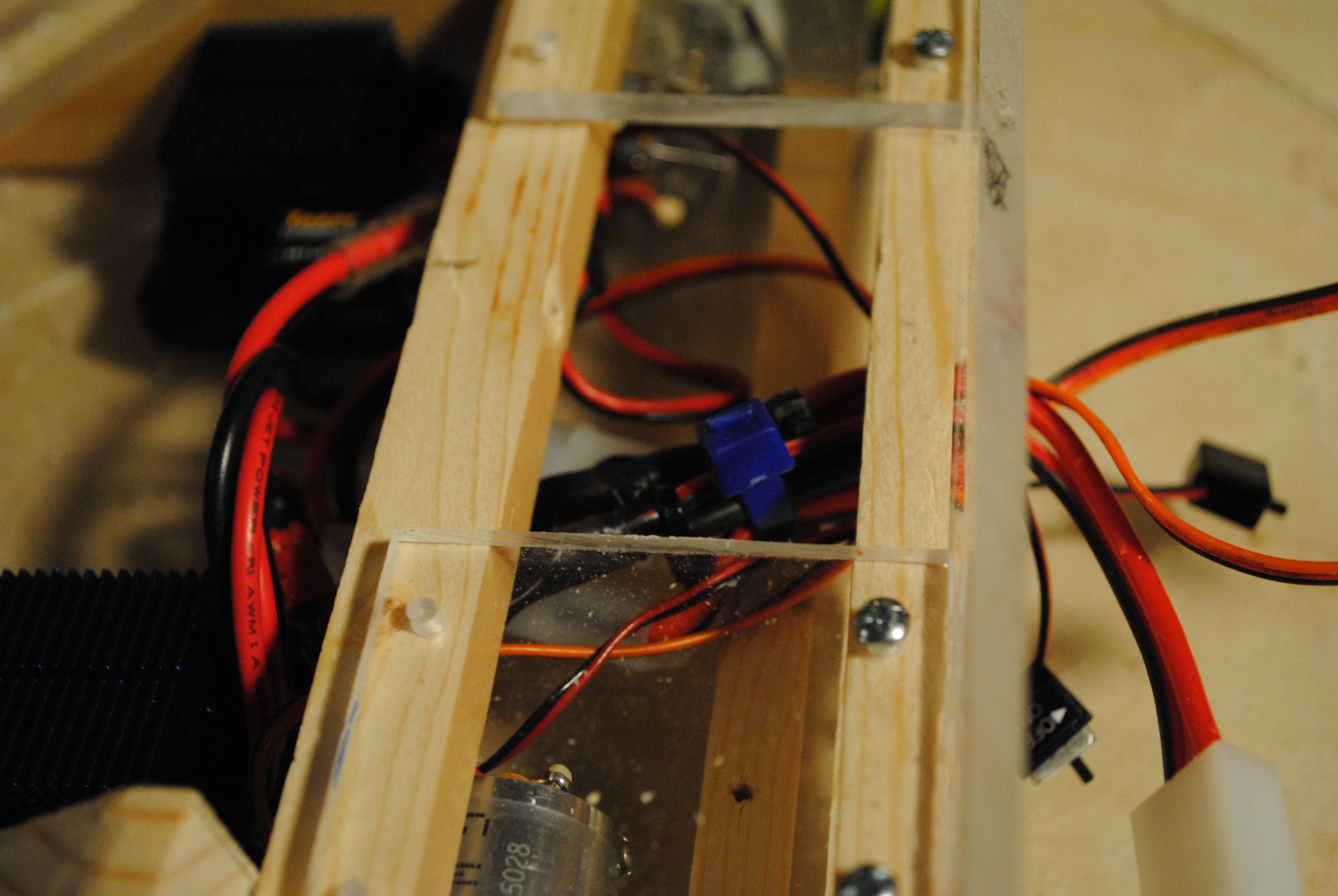 How to Make a Sumo Bot (Science Olympiad 2011 Rules) : 14 Steps (with Pictures) - Instructables