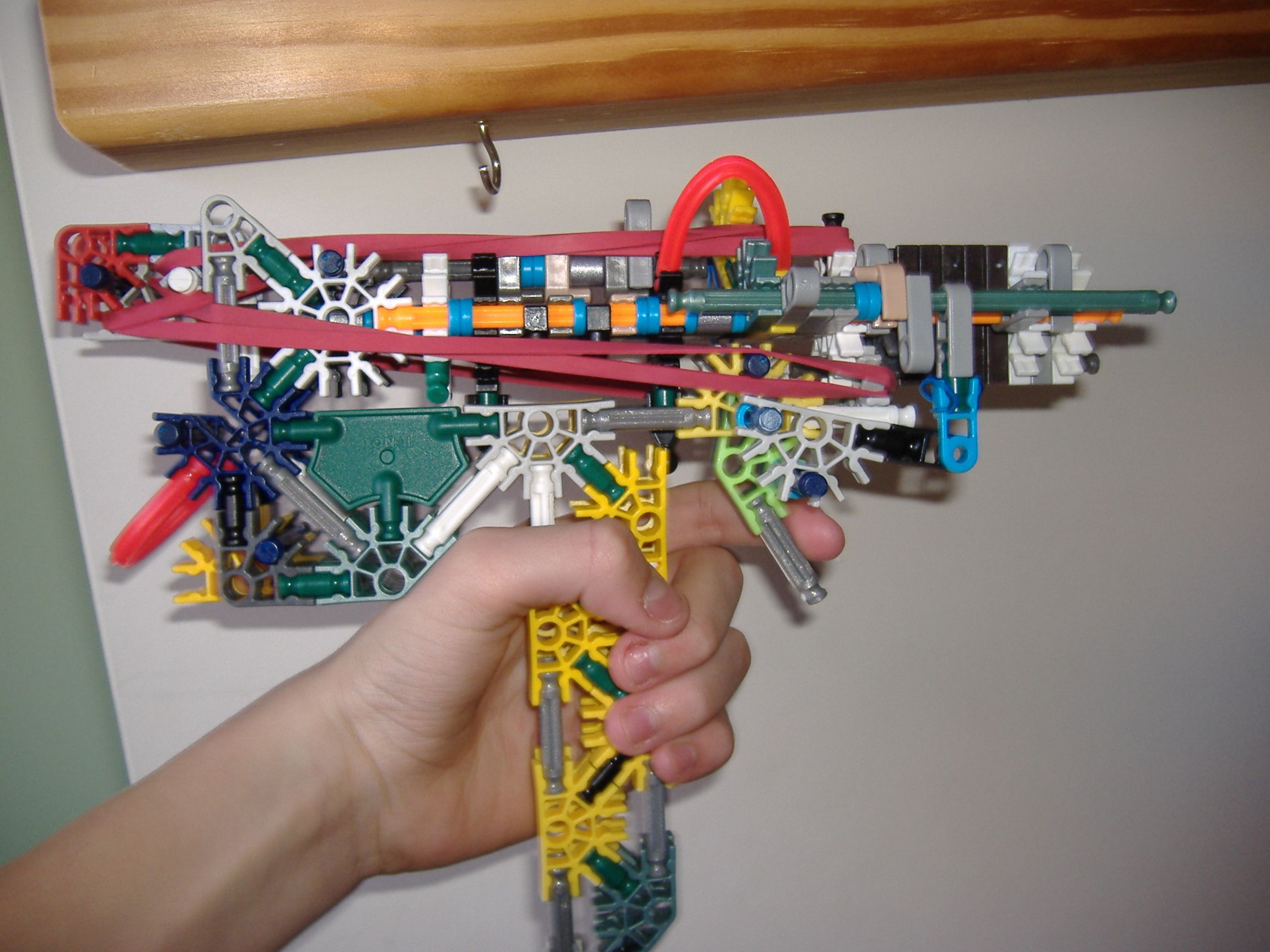 Knex UZI I Modded : 9 Steps - Instructables
