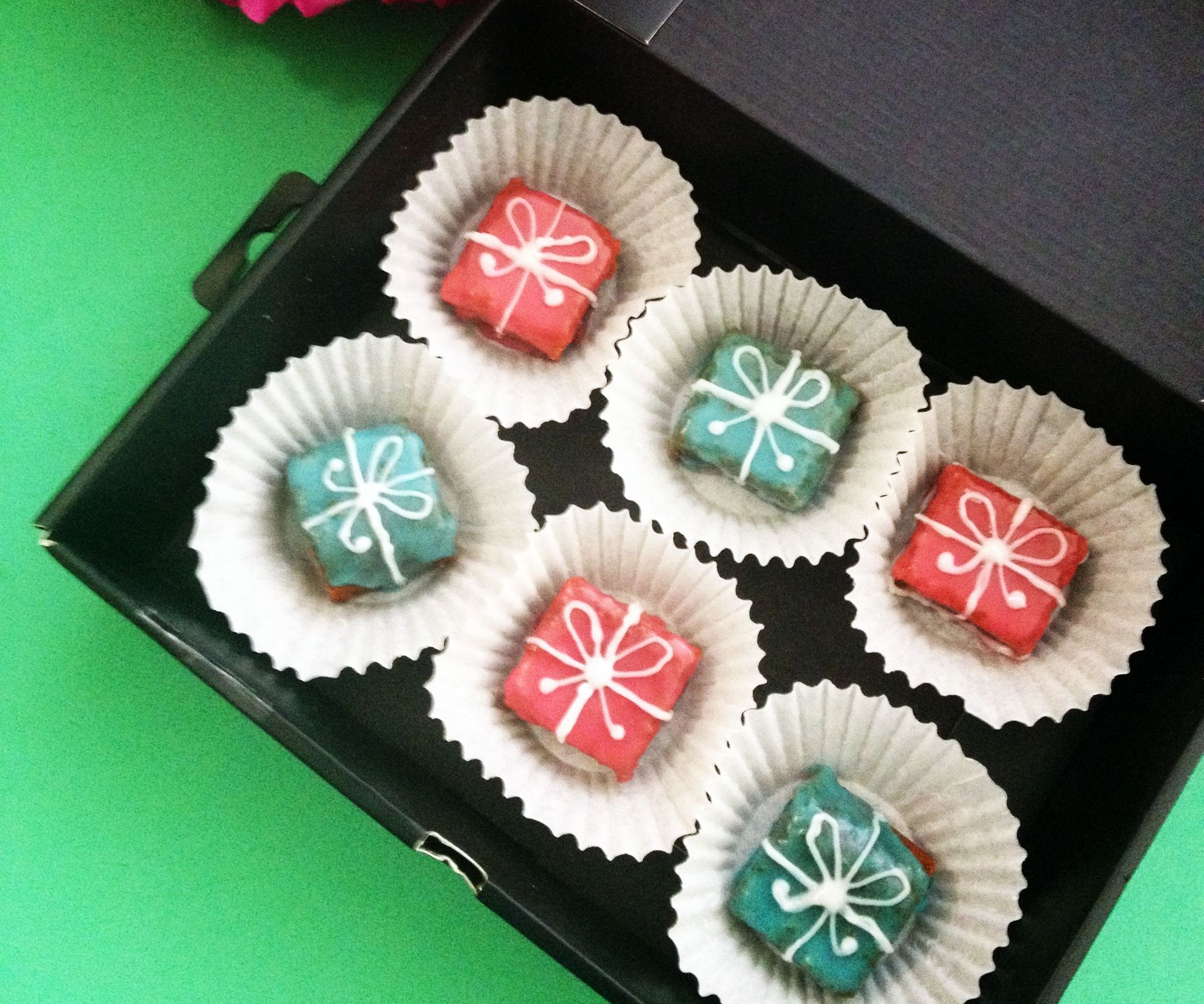 Edible Gift Box : 9 Steps - Instructables