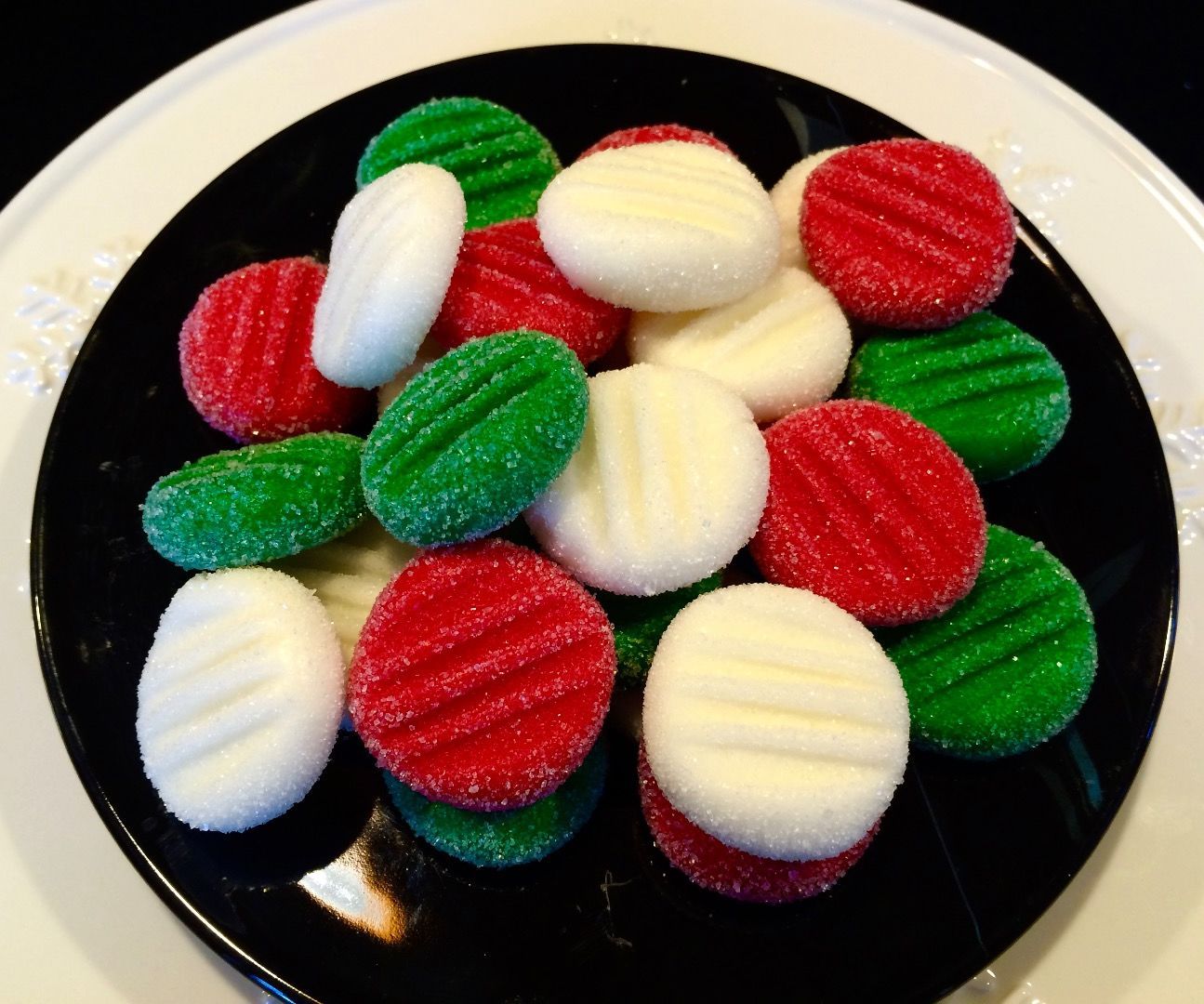Christmas Peppermint Patties : 5 Steps (with Pictures) - Instructables