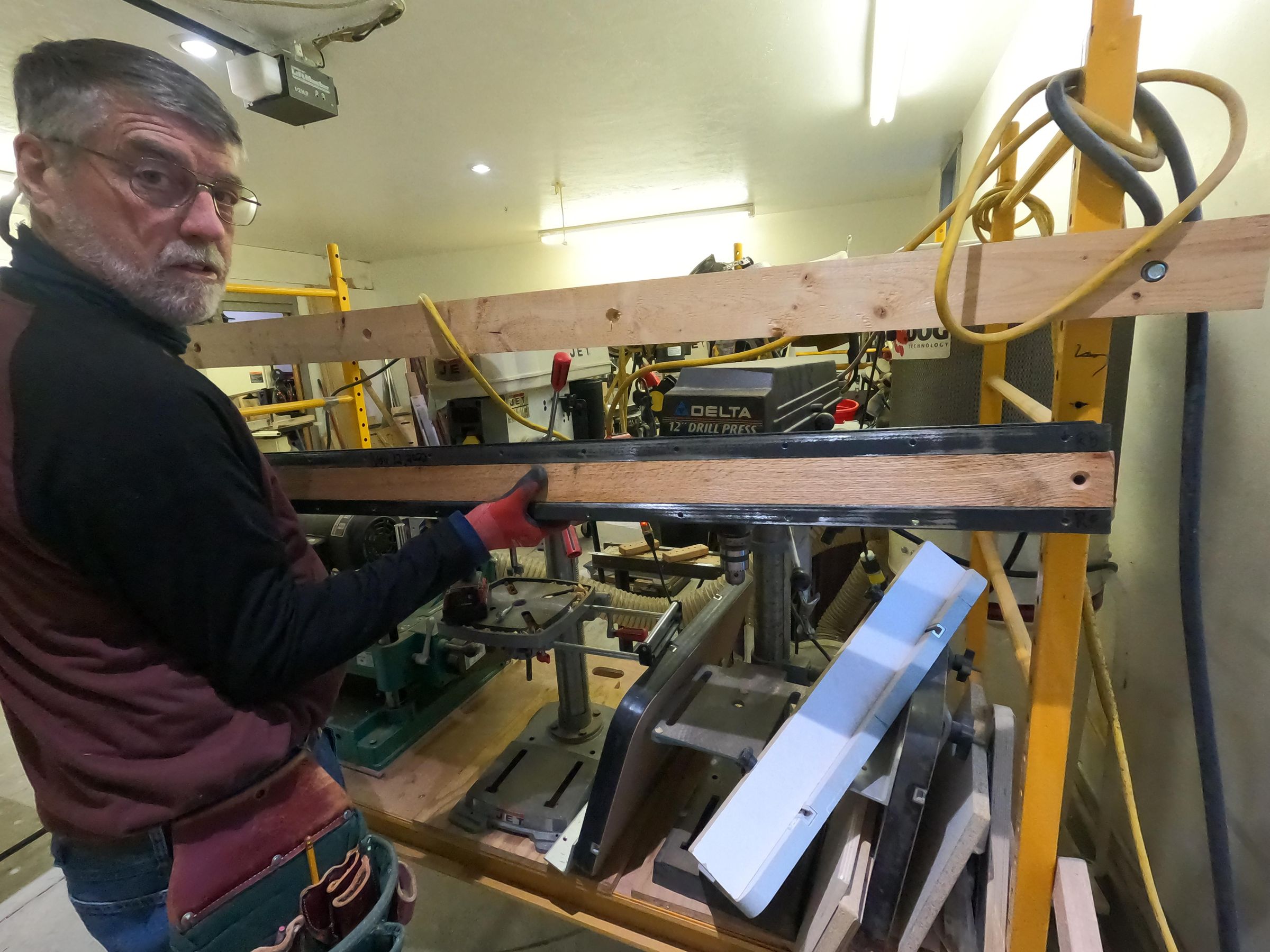 Multi-Clamp Glue-Up Jig for Fabricating DIY Wood Beams AKA a ...