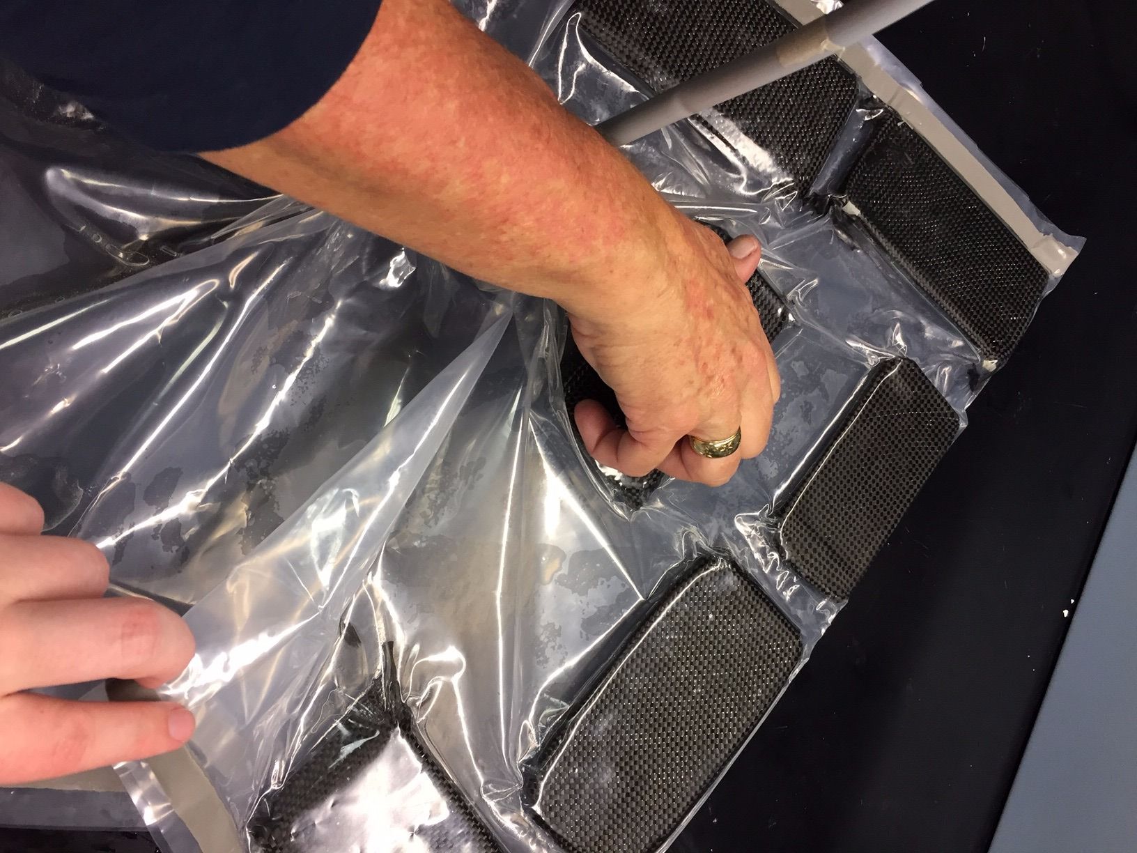 How to Mold a Carbon Fiber Phone Case : 6 Steps (with Pictures ...