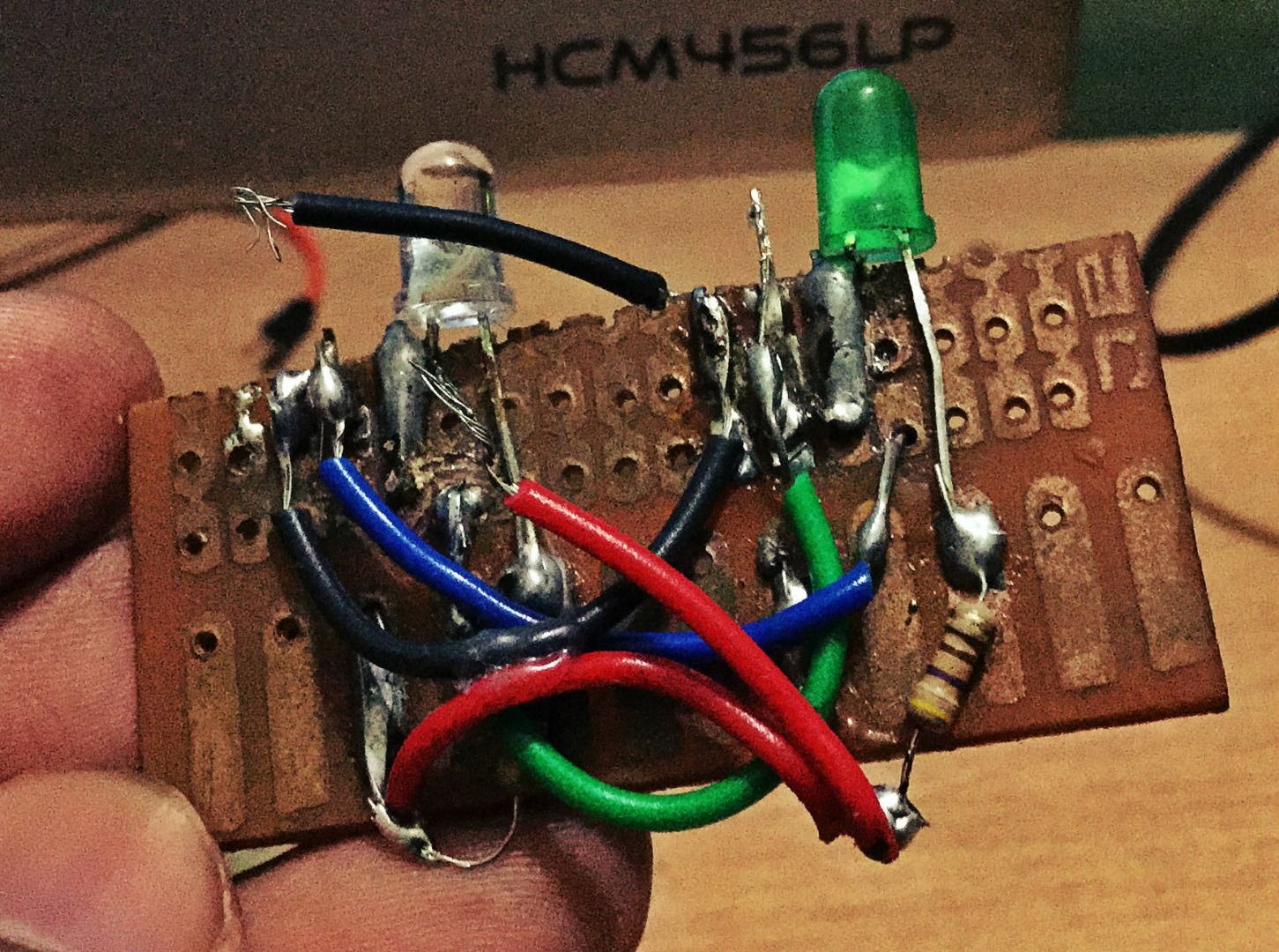 DIY Flip-Flop Multi Vibrator Circuit : 3 Steps - Instructables