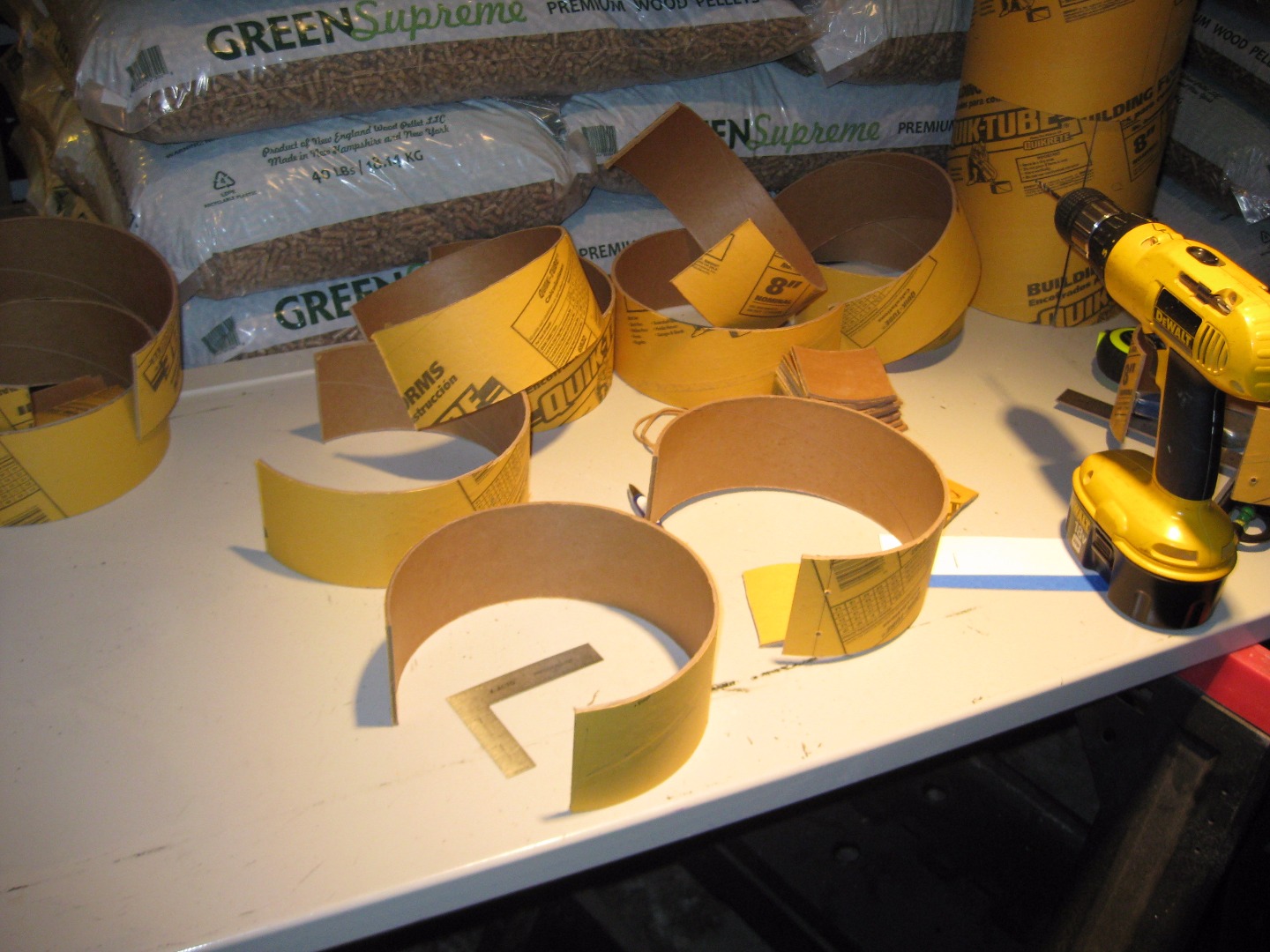 Bender - Costume : 16 Steps (with Pictures) - Instructables