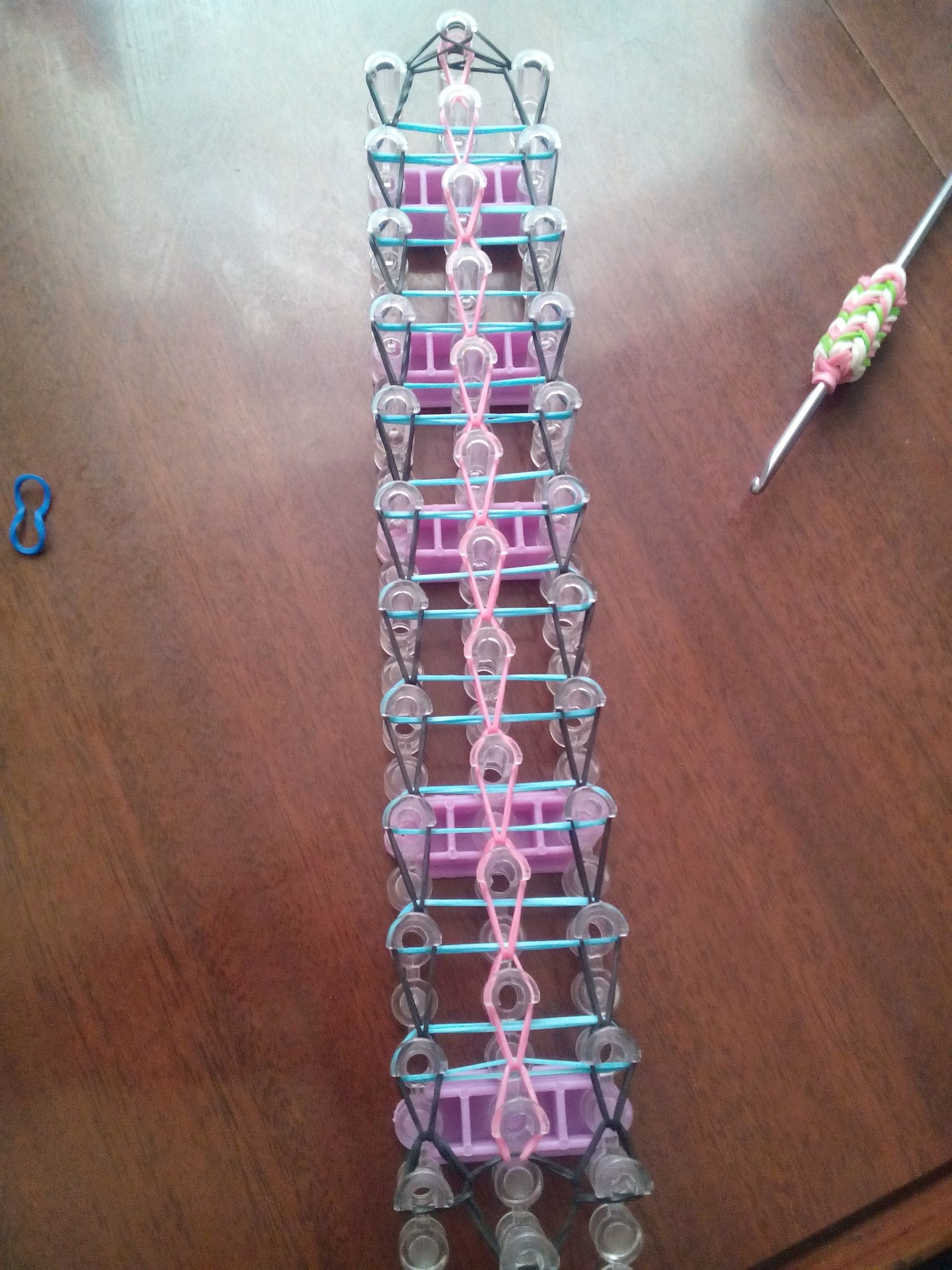 Loom Band Ladder Bracelet : 9 Steps - Instructables