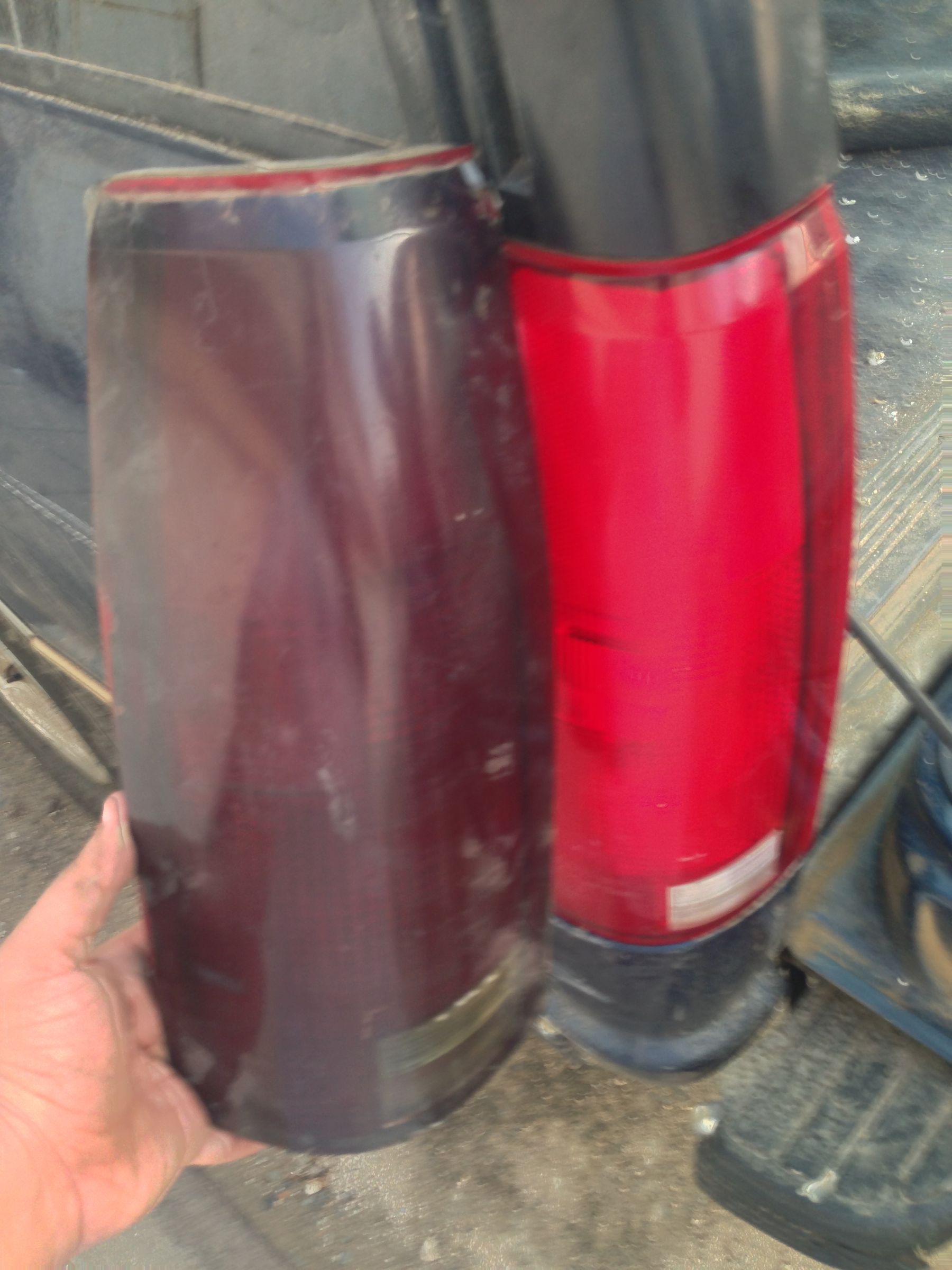 How to Change the Back-up Light : 4 Steps - Instructables