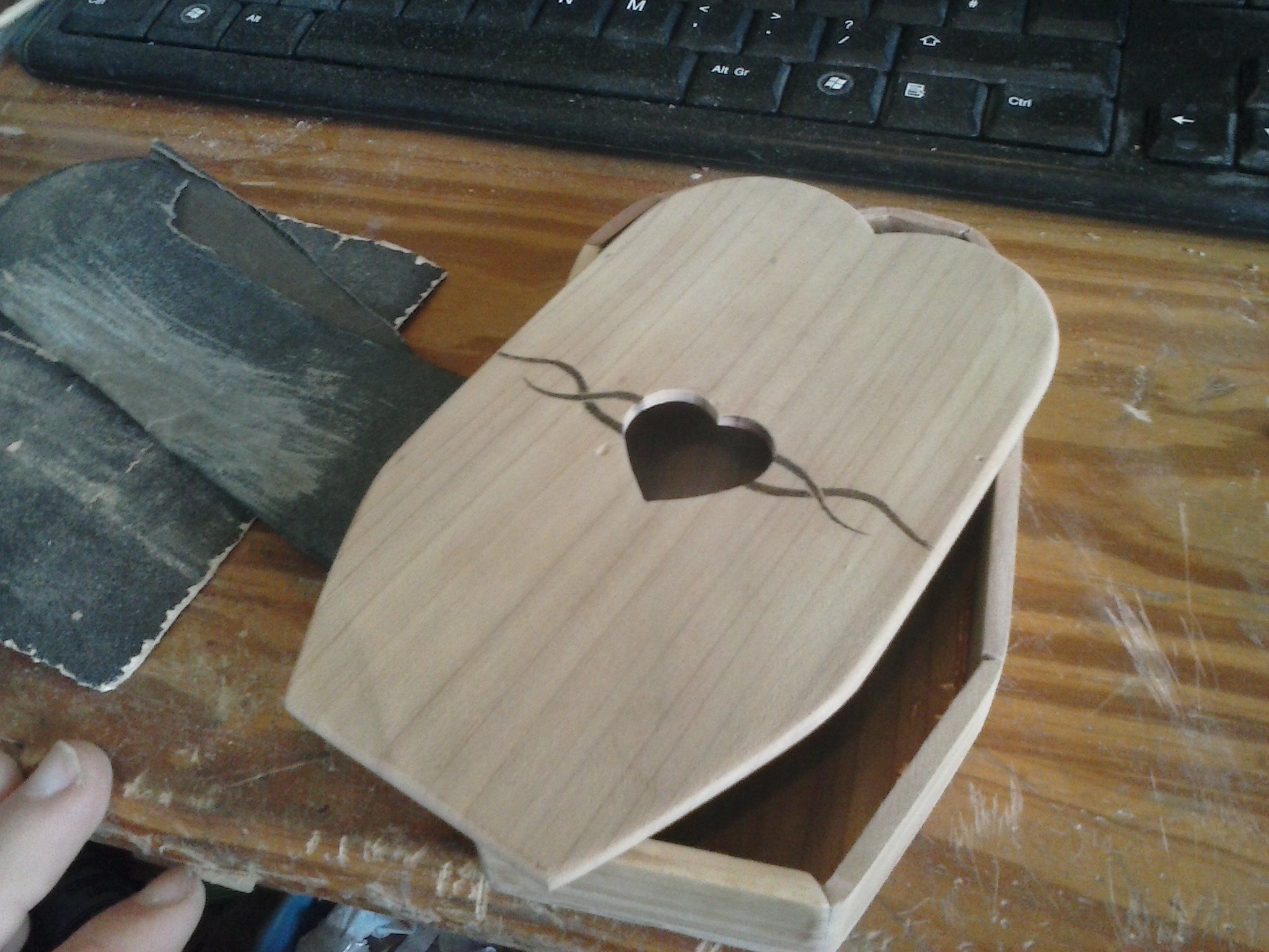 Make a Thumb Piano (Mbira) : 9 Steps (with Pictures) - Instructables