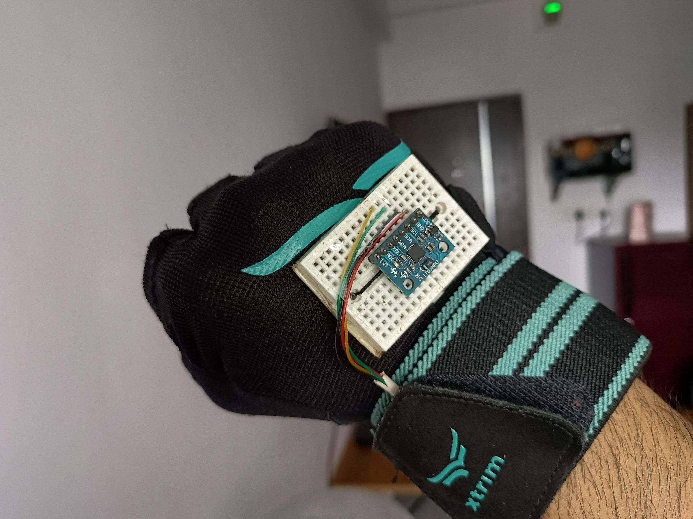 Gaming Glove : 5 Steps (with Pictures) - Instructables
