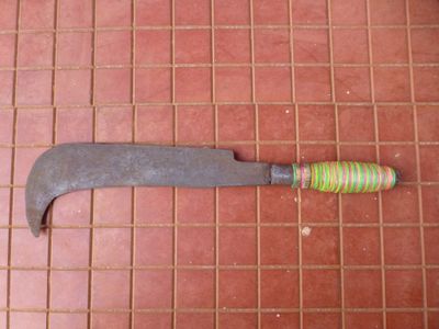 Restore Cracked Machete Handle With Rubber Bands : 4 Steps (with ...