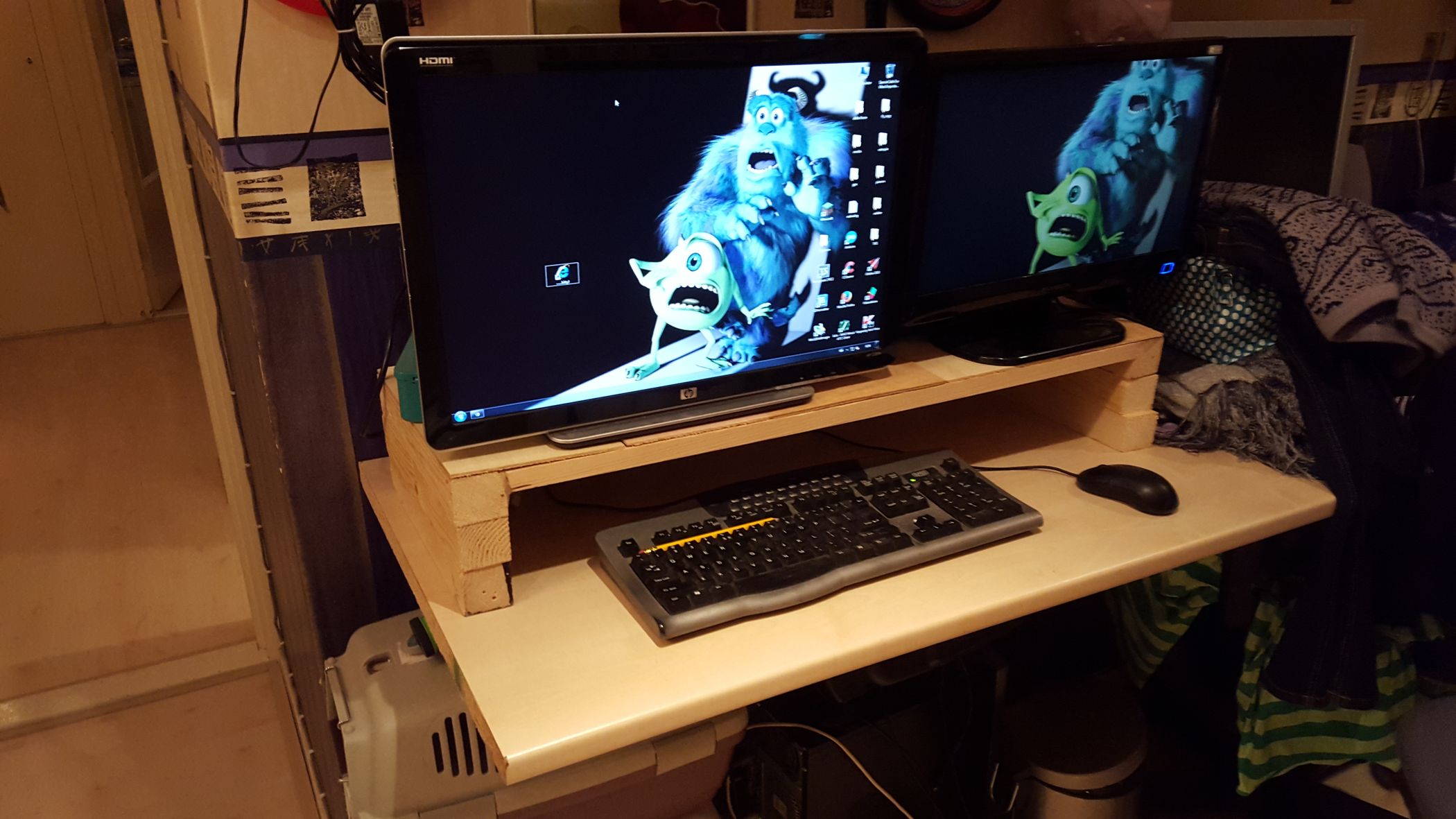 Make a Wooden Monitor Stand, With Room for a Keyboard and Mouse : 3 ...
