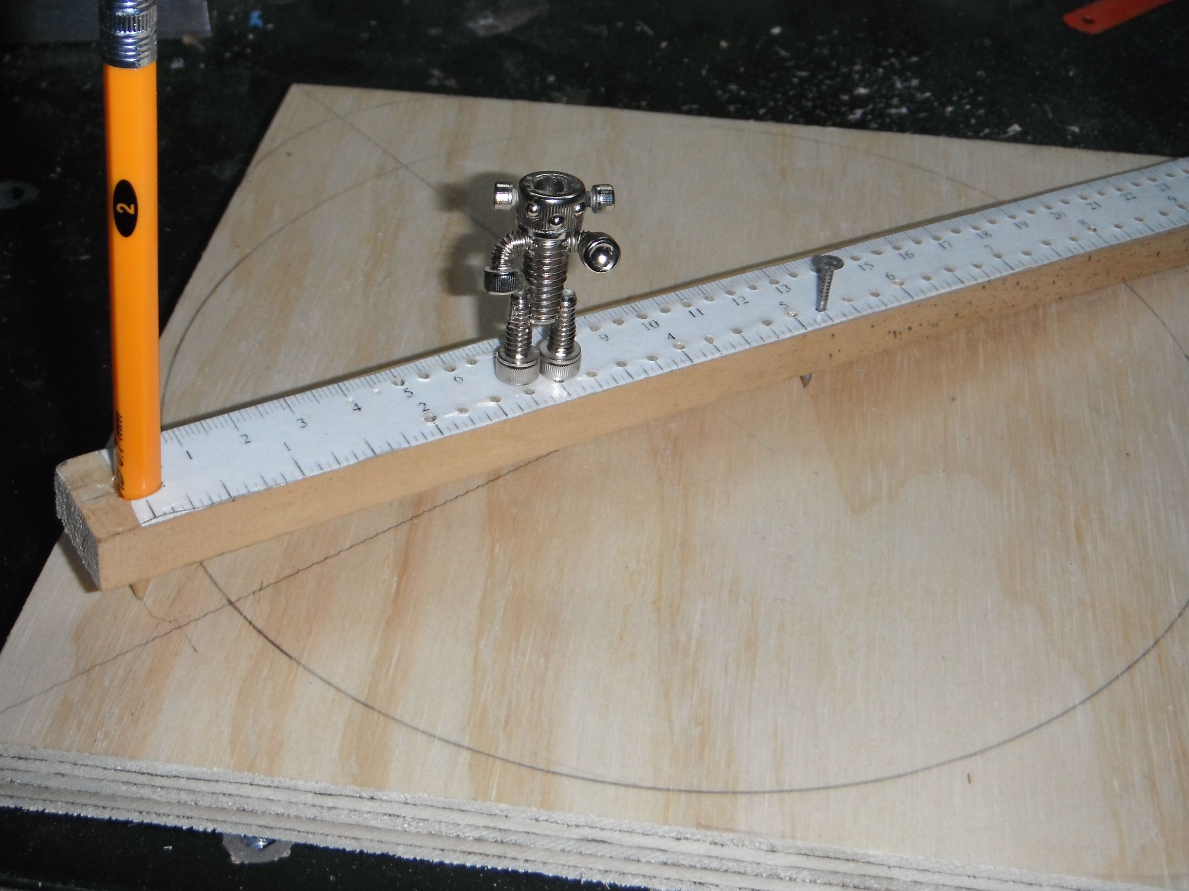 Quick Wood Compass With Many Fixed Length Radius - Instructables