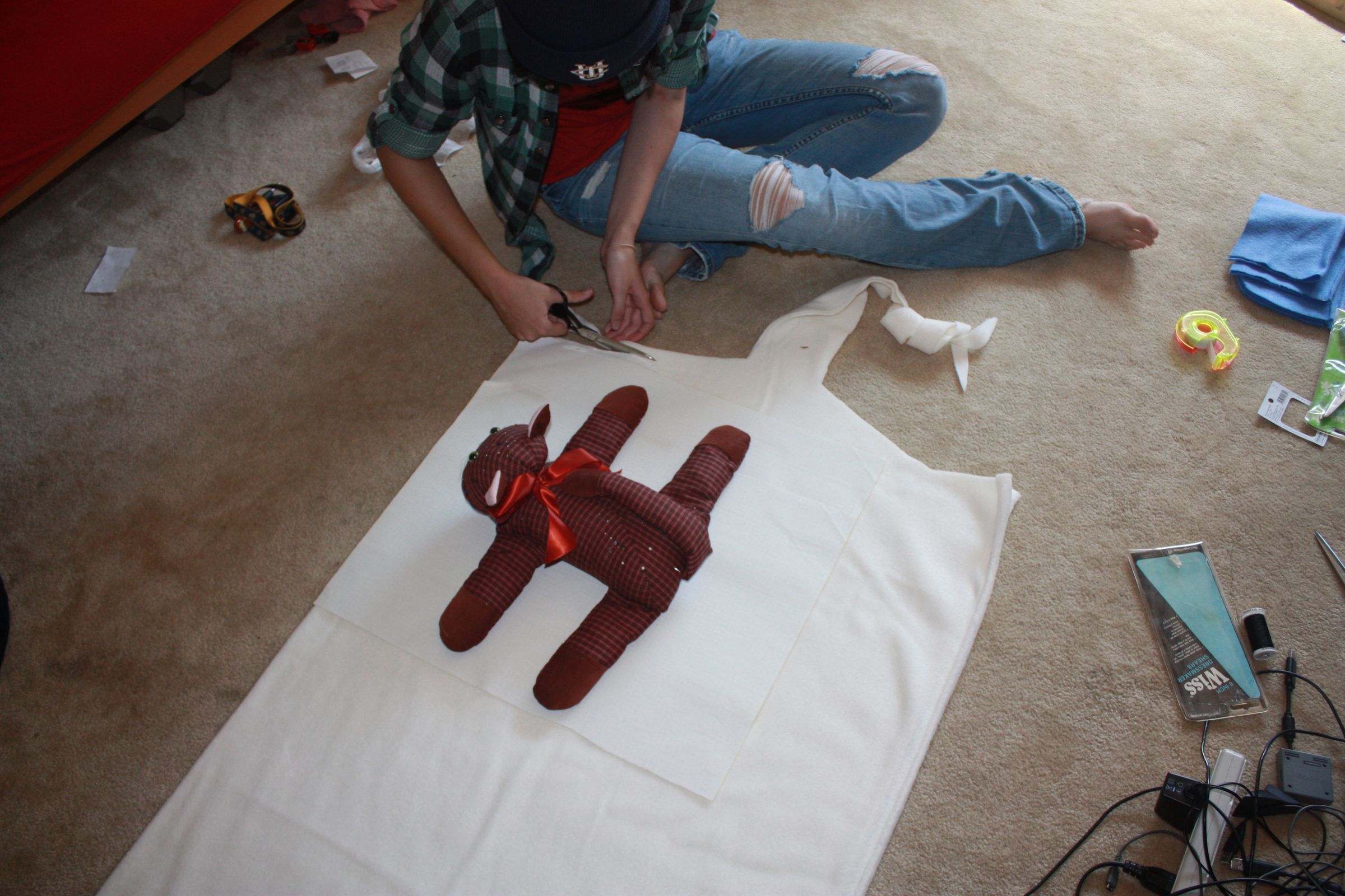 "Snuggie" Character Costume : 19 Steps (with Pictures) - Instructables