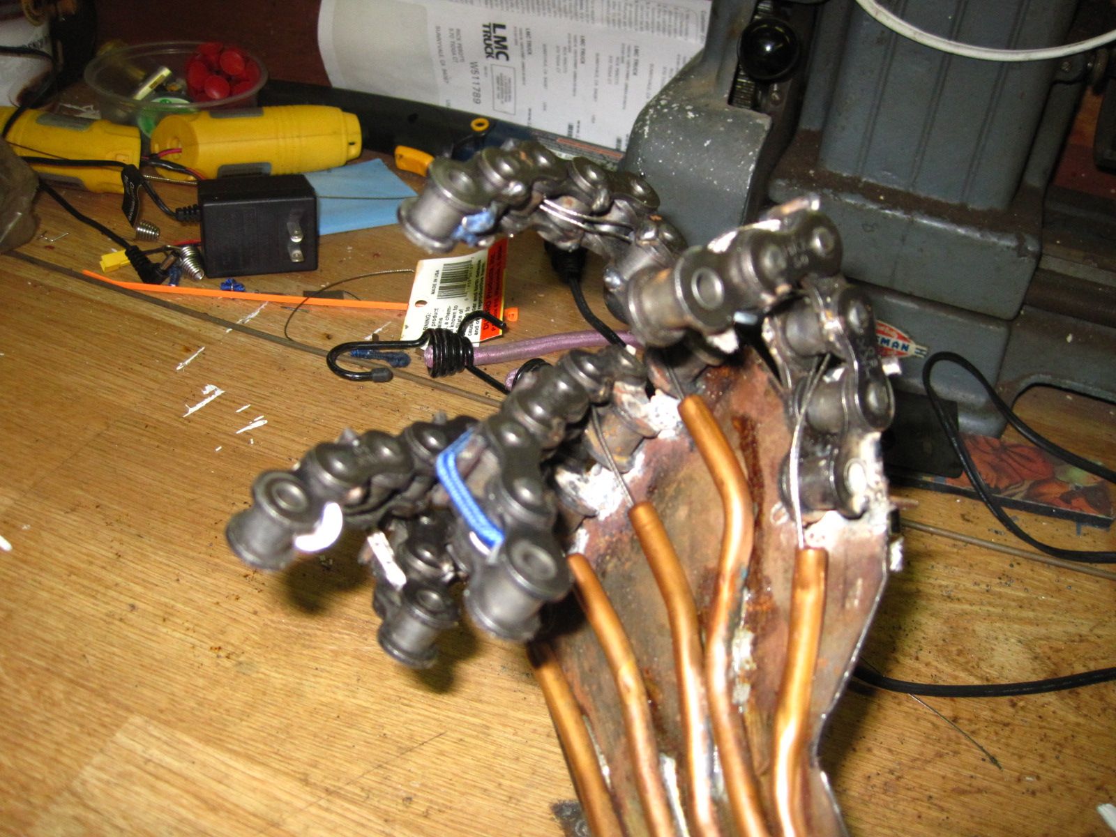 Simple Animatronic (robotic Hand) Made of Chain (with Pictures ...