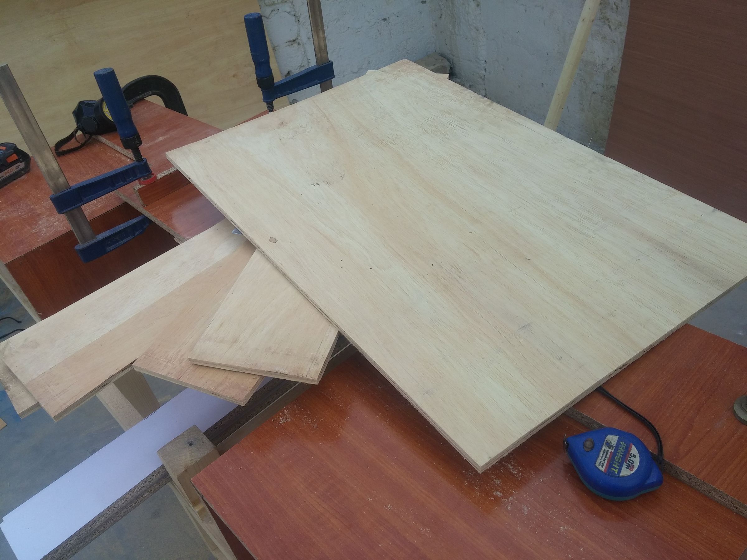 DIY PORTABLE WORK STATION : 13 Steps (with Pictures) - Instructables