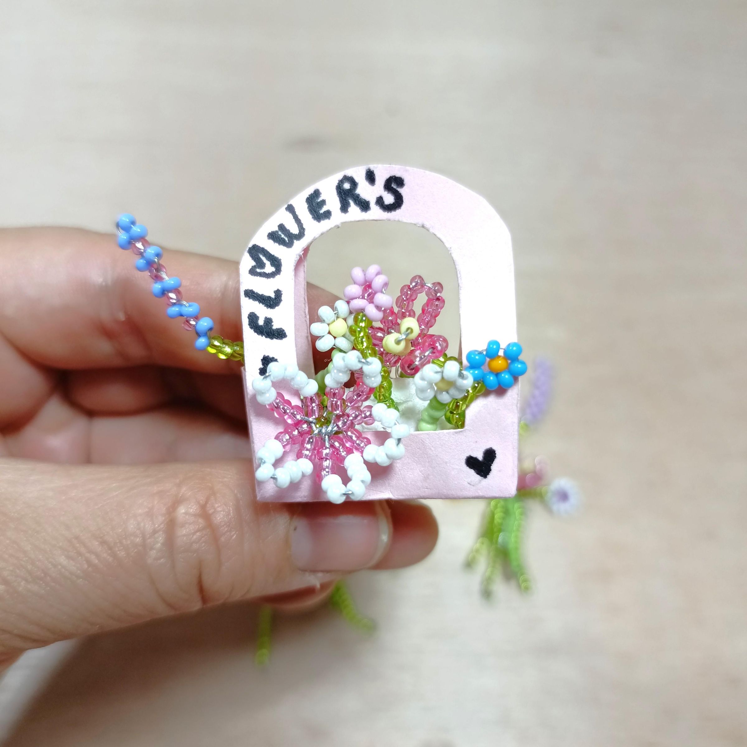 Mini Beaded Flowers Bouquets : 11 Steps (with Pictures) - Instructables