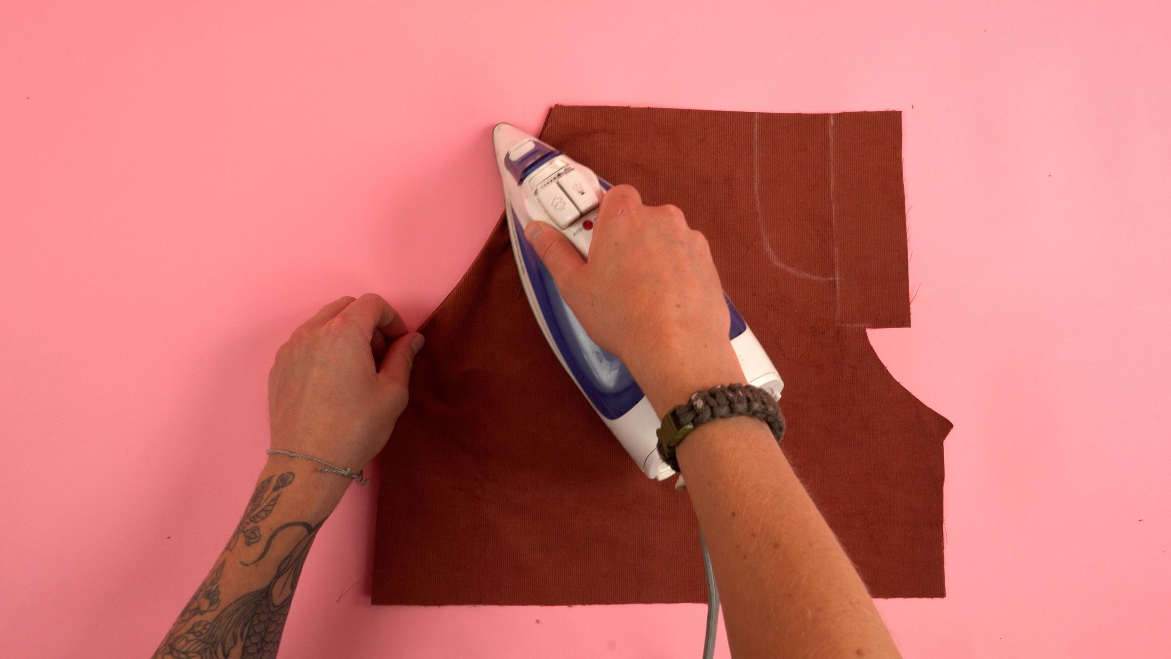 DIY Women's Overall Shorts : 55 Steps (with Pictures) - Instructables