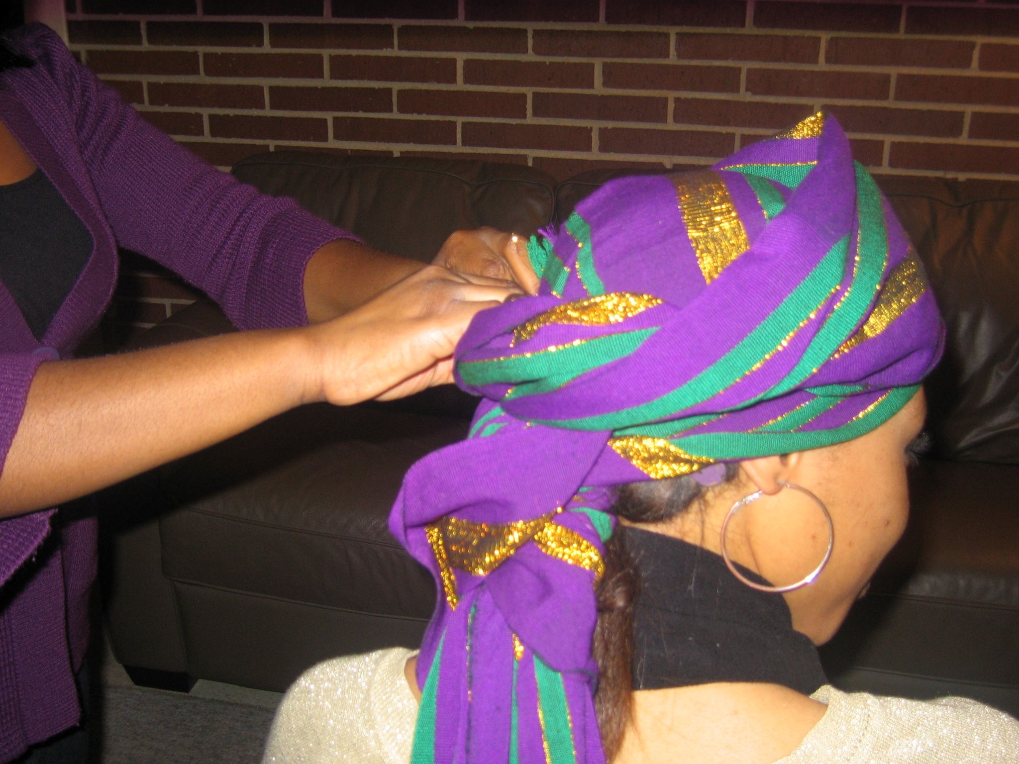 How to Tie a Nigerian "Gele" Using Aso-oke. : 5 Steps (with Pictures ...