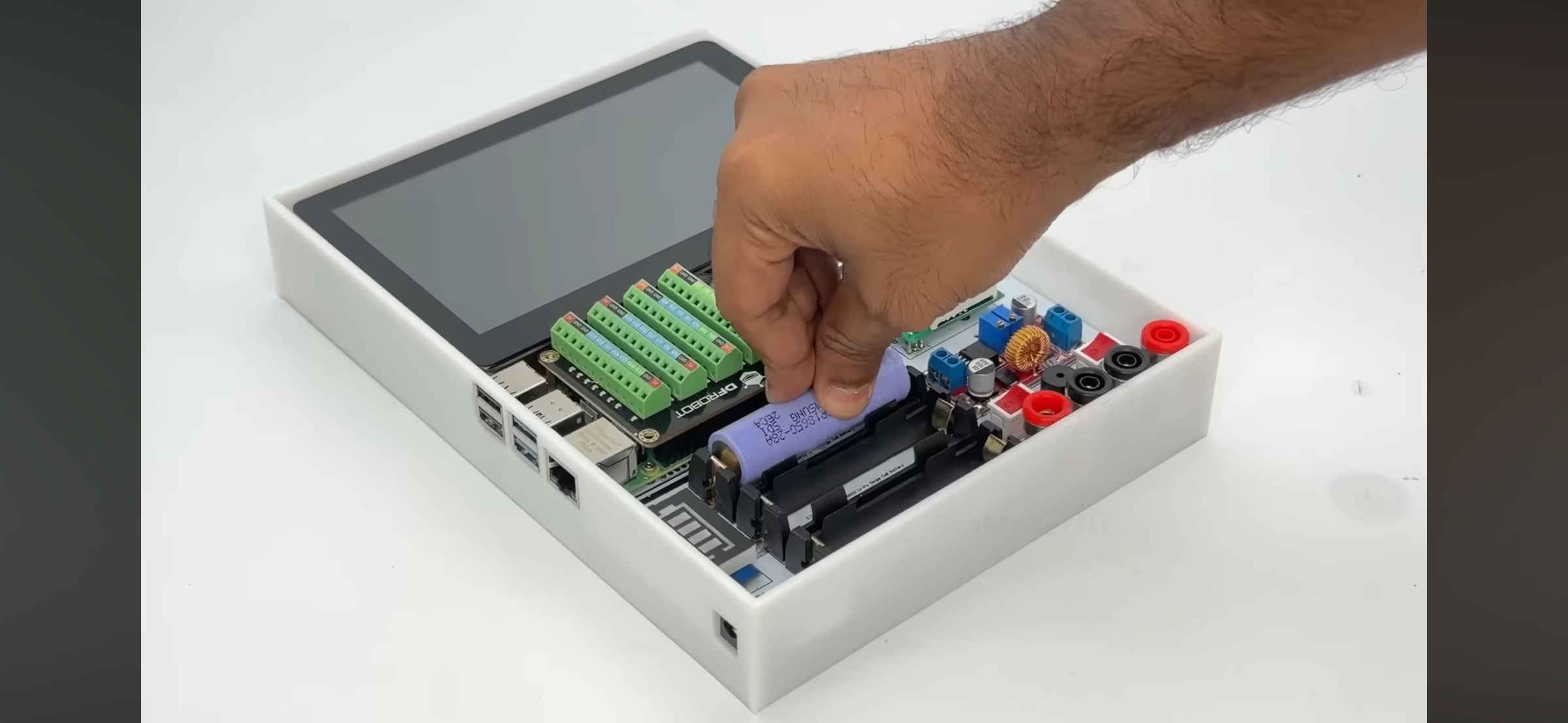 Portable DIY Electronics Workstation : 19 Steps (with Pictures ...