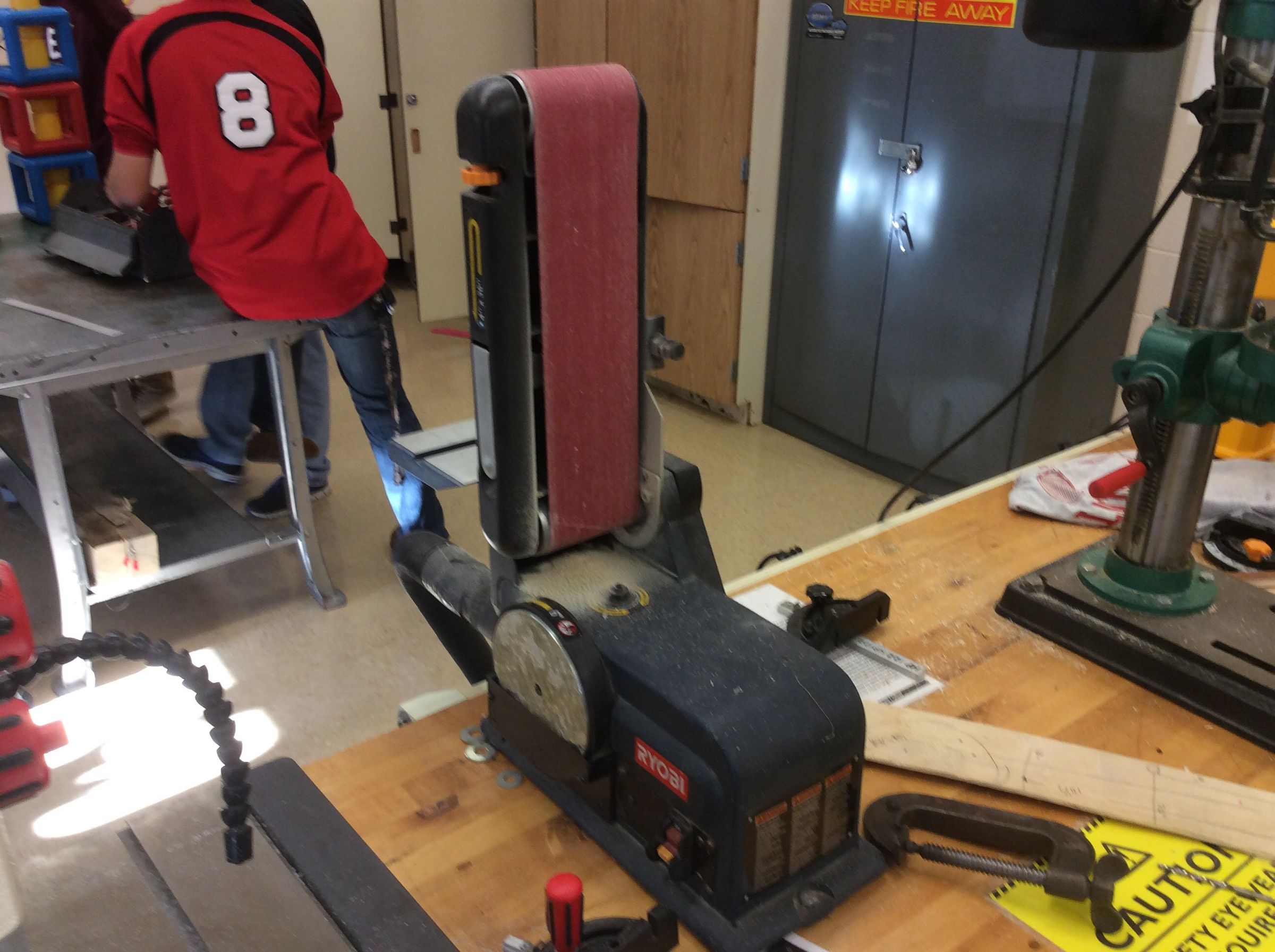 Easy Laptop Cooling Stand : 4 Steps (with Pictures) - Instructables