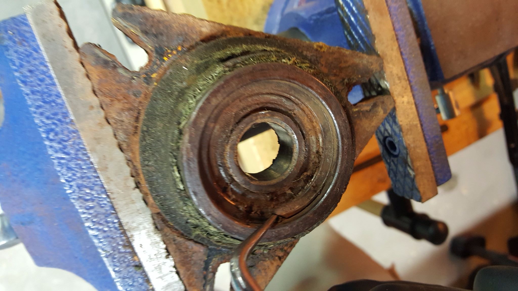 John Deere Mower Deck Spindle Bearing Replacement : 13 Steps (with ...