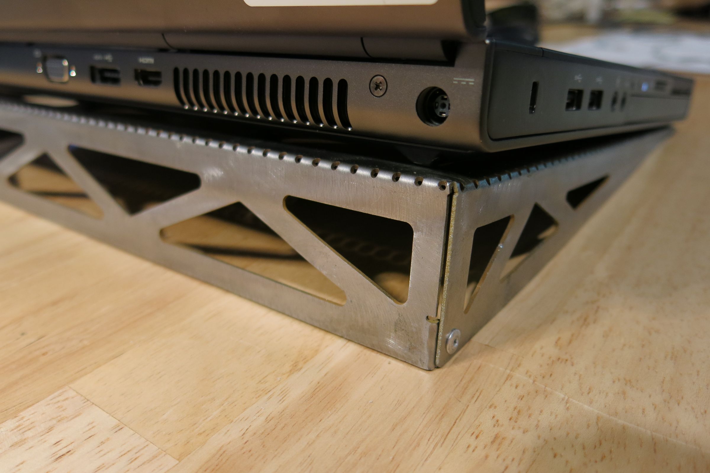 Sheet Metal Computer Cooler : 7 Steps (with Pictures) - Instructables