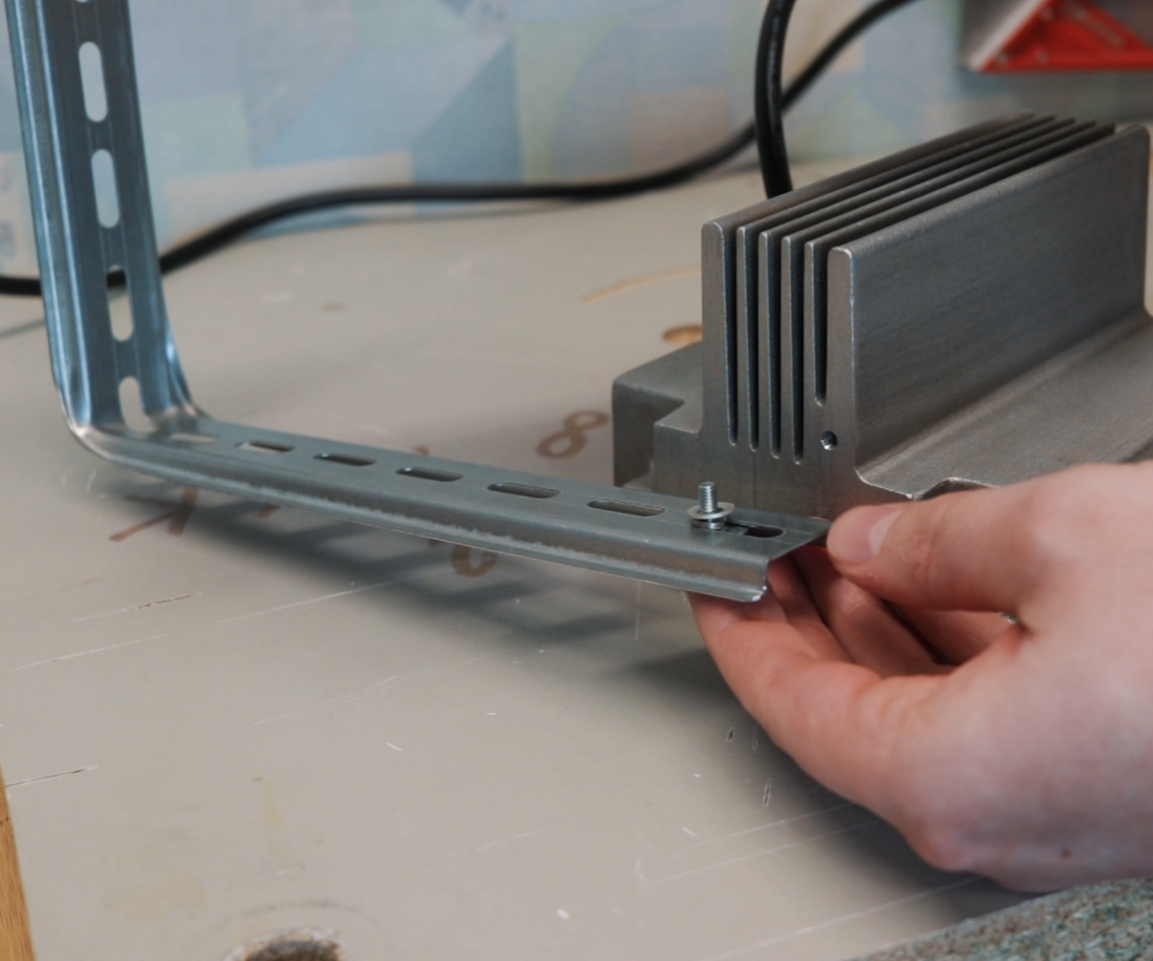 DIY FLOODLIGHT W/AC LEDs (+EFFICIENCY VS DC LEDs) : 21 Steps (with ...