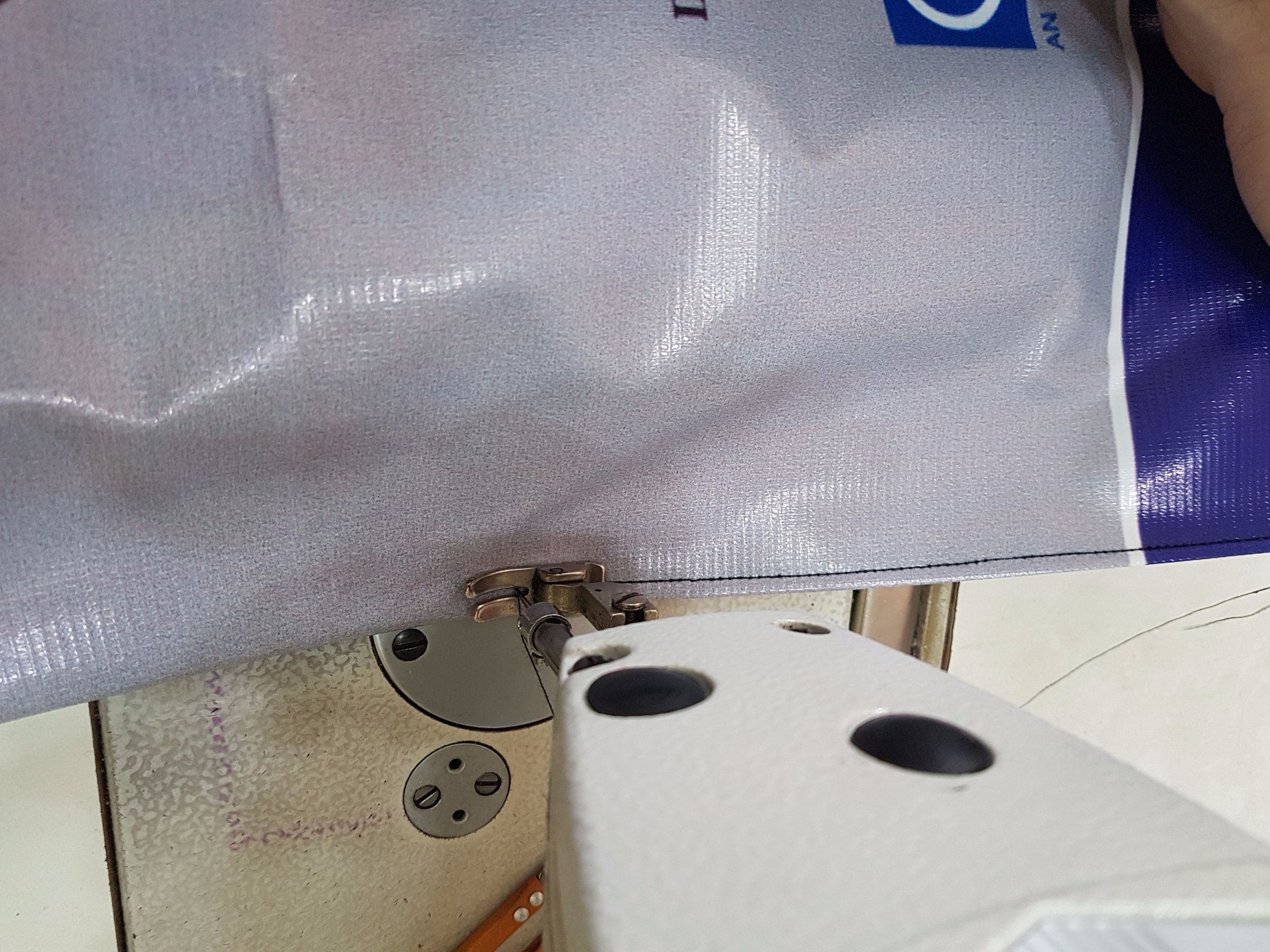 Upcycled Banner Tote Bag : 13 Steps (with Pictures) - Instructables